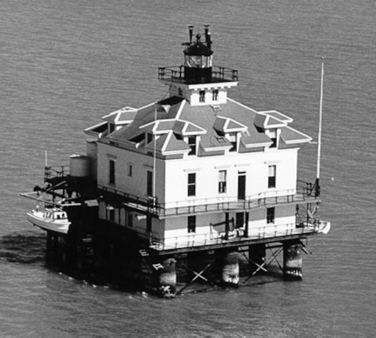 Southampton Shoal Lighthouse > United States Coast Guard > All