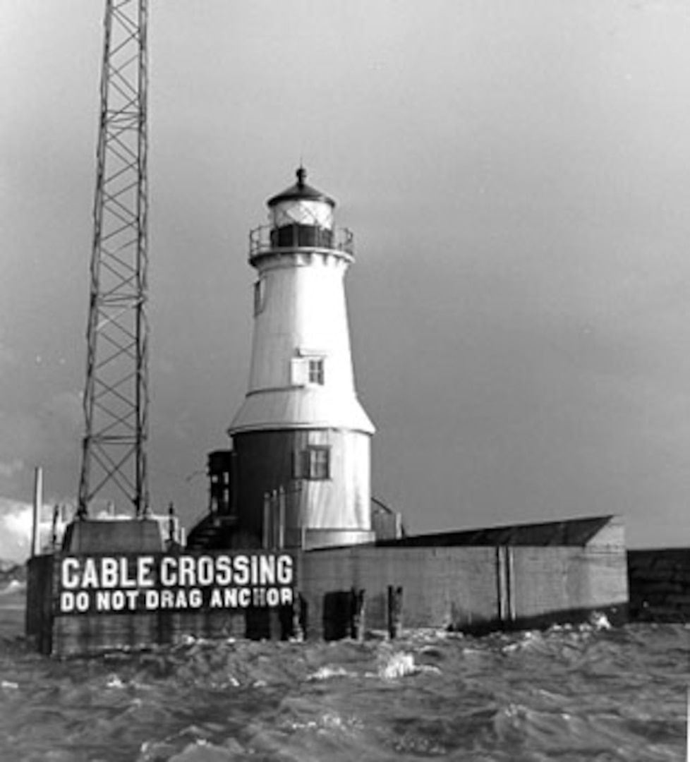 Buffalo Harbor South Entrance Light > United States Coast Guard > All