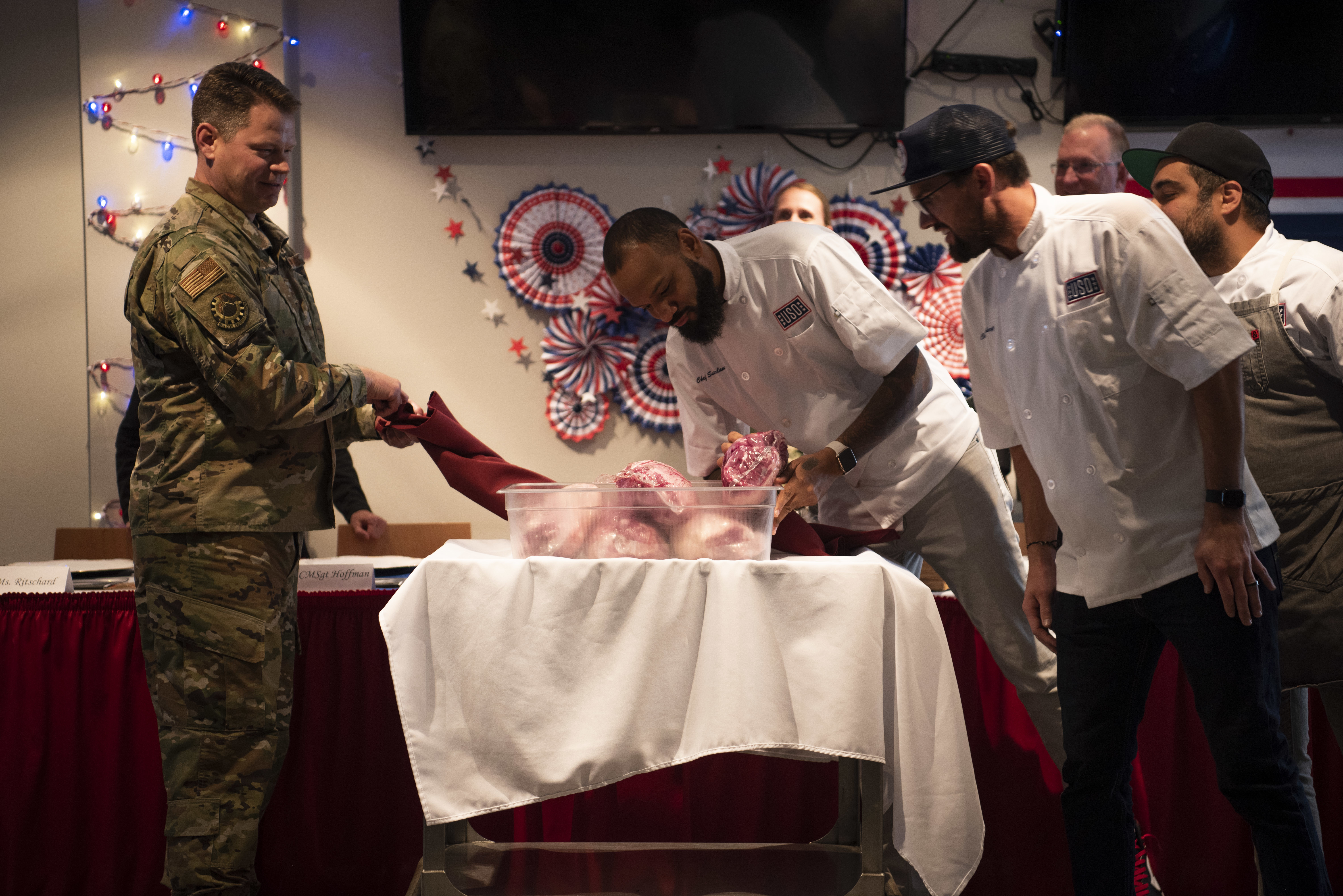 Top Chef discovered at DFAC > 20th Air Force > Article Display