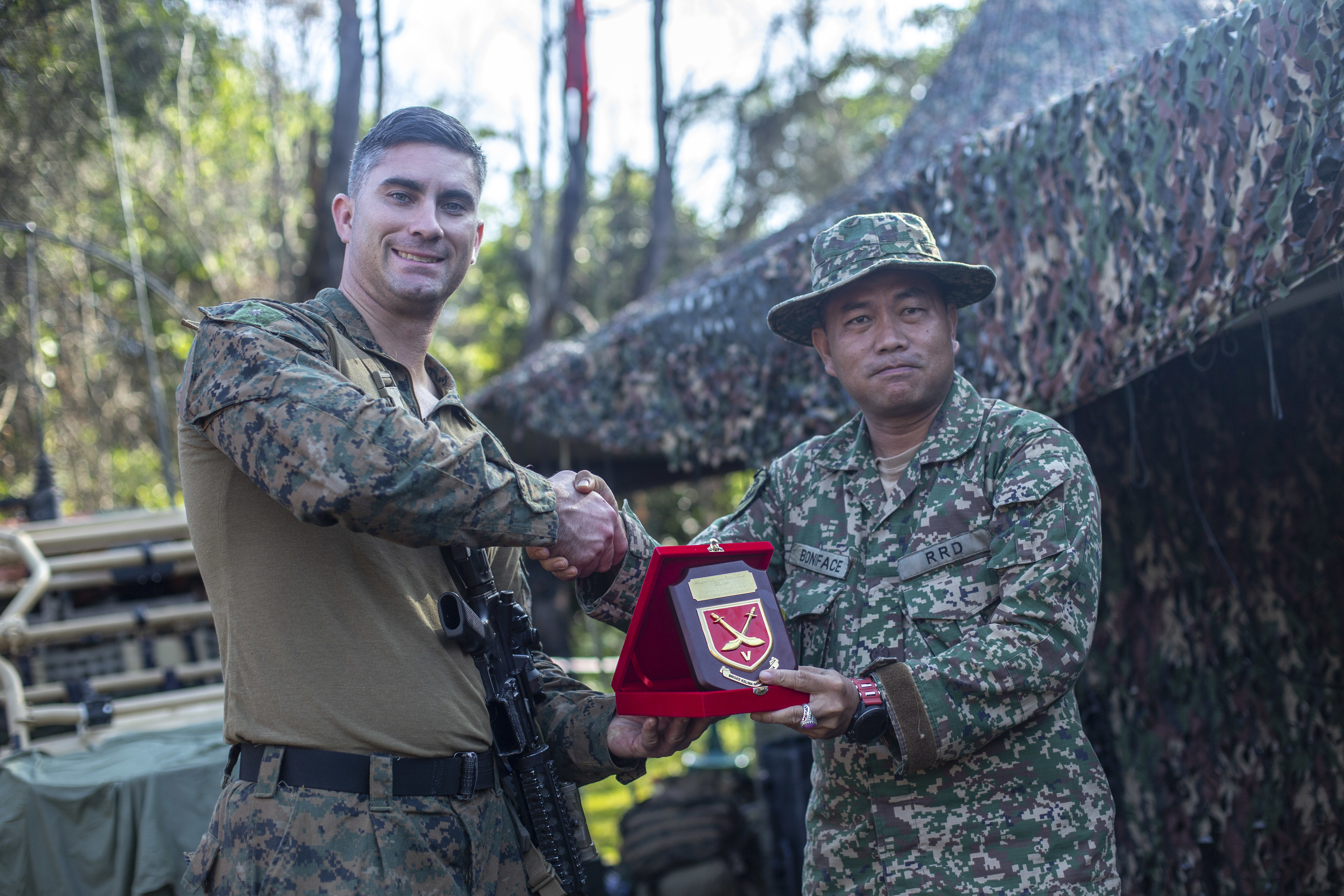 Boxer ARG, 11th MEU Build Partnerships in Western Pacific > United ...