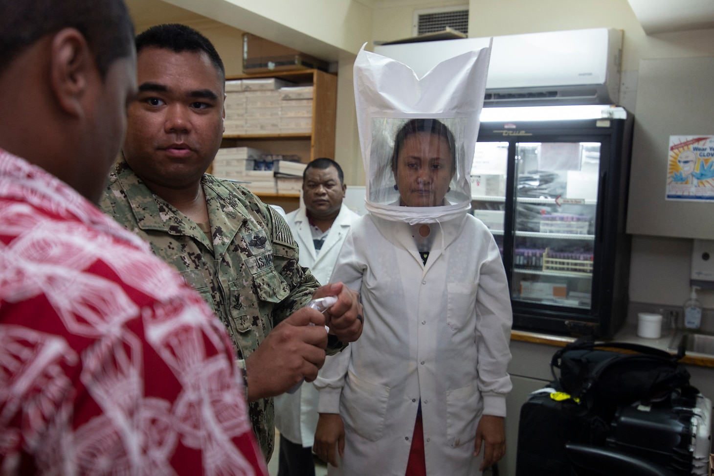 Navy Team Helps Ebeye Defend Against Mosquitoes > U.S. Indo-Pacific ...