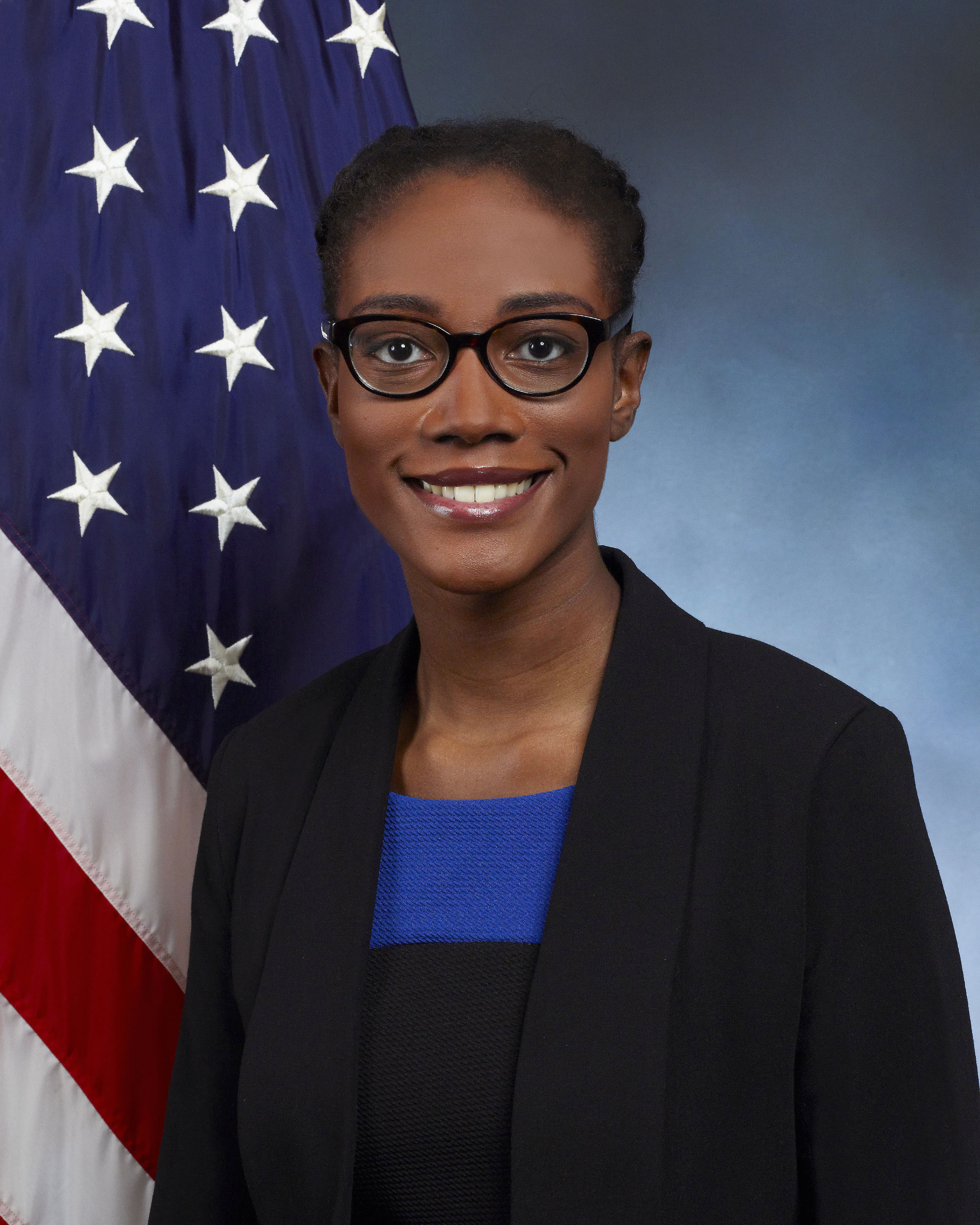 Tamia Duncan graduates the PaCE program > Defense Logistics Agency ...