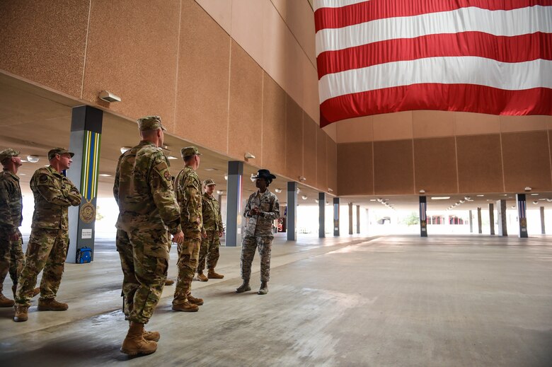 62nd AW leadership witness civilians turn into Airmen > Team McChord ...