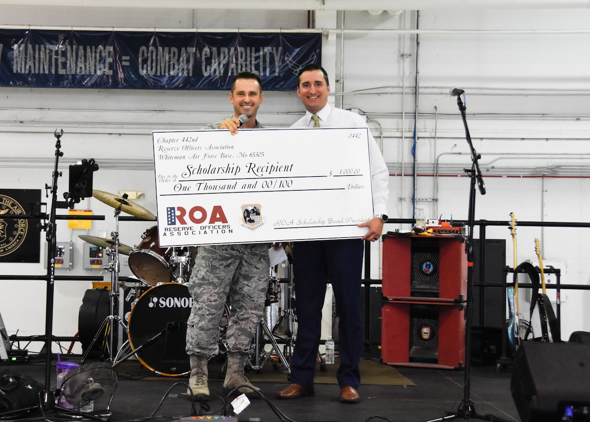 ROA awards scholarship to 442 AMXS spouse > 442d Fighter Wing > Article ...
