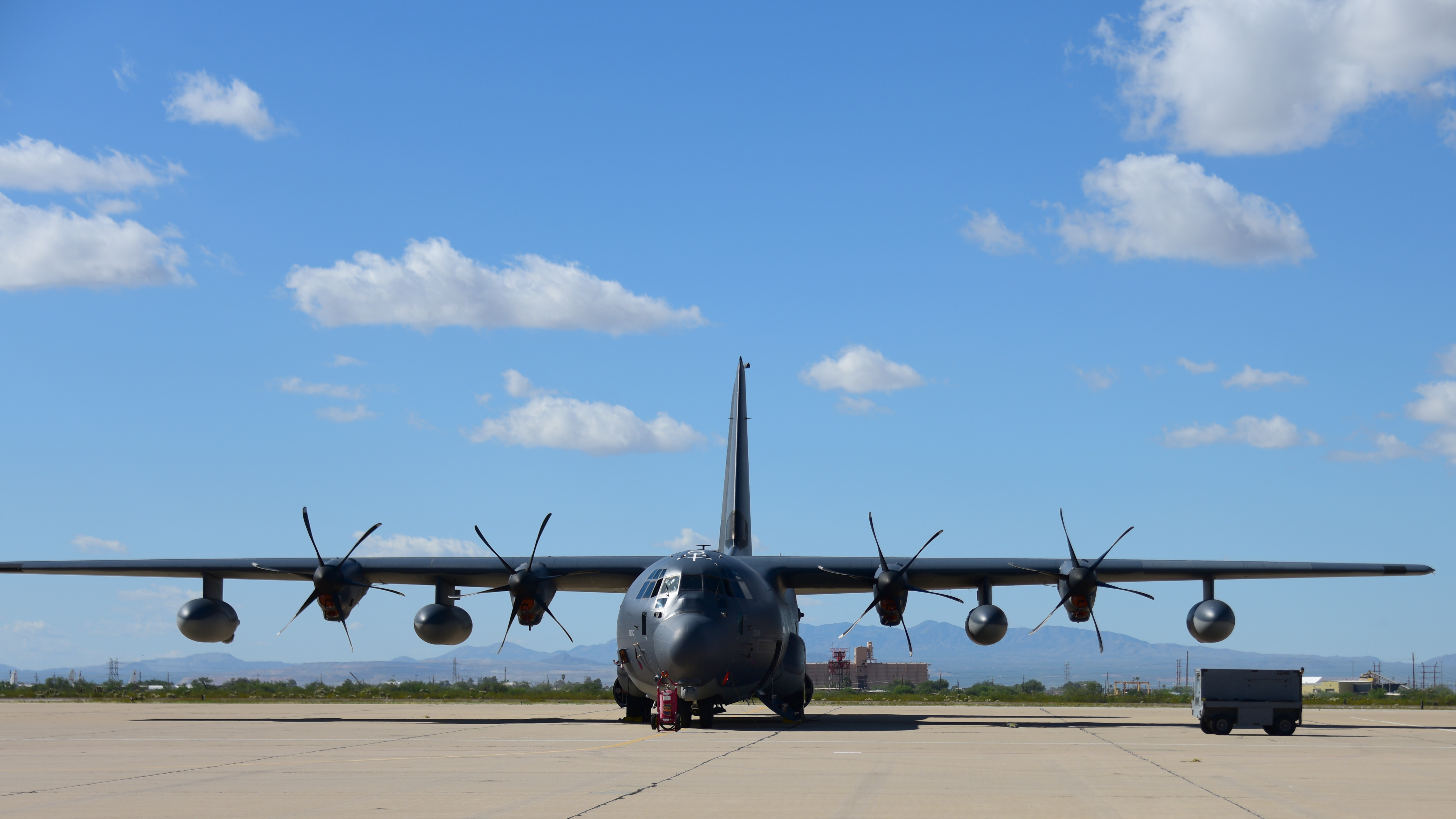 Flight Line Friday at DM