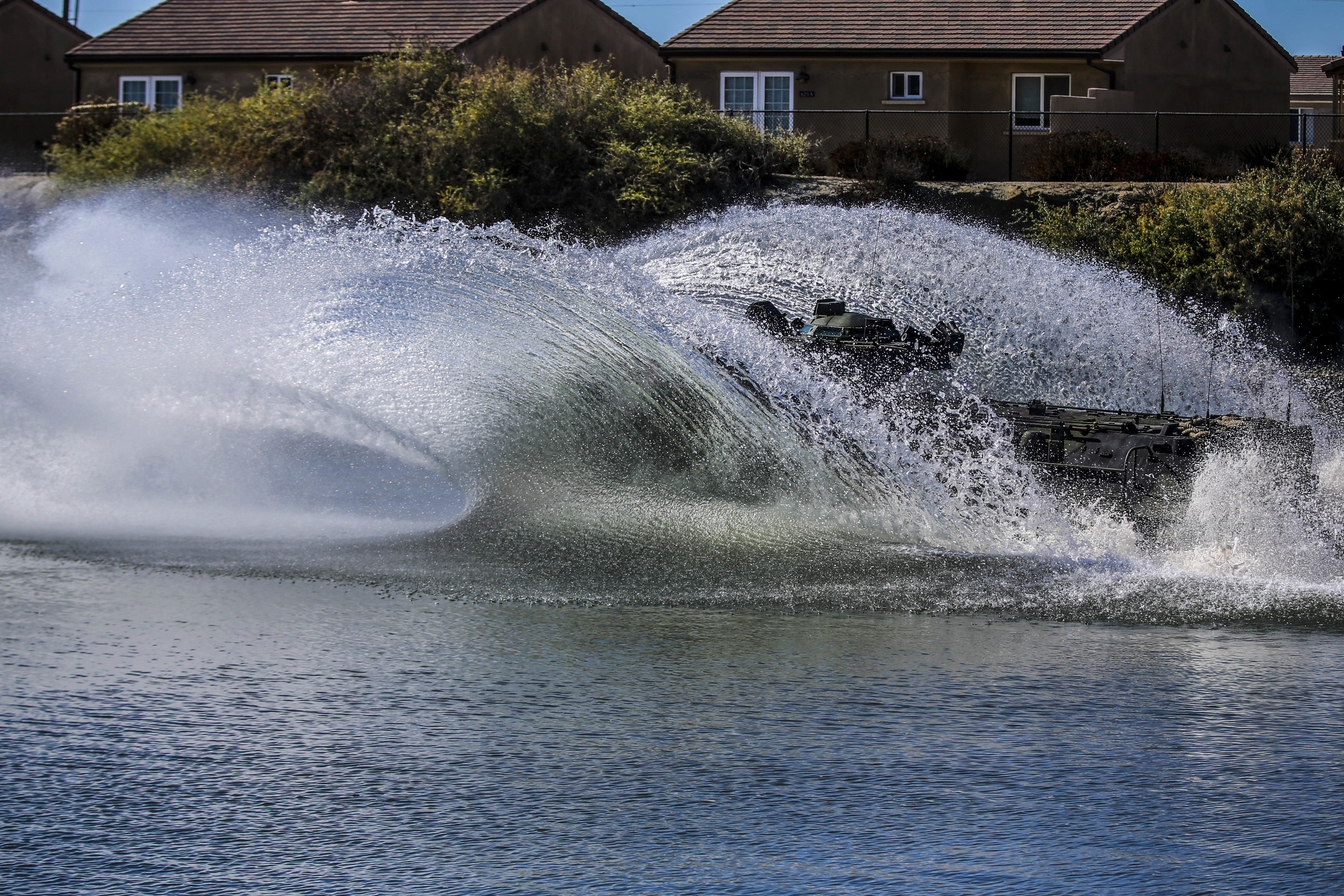 Marines conduct basic water driving training in amphibious assault ...