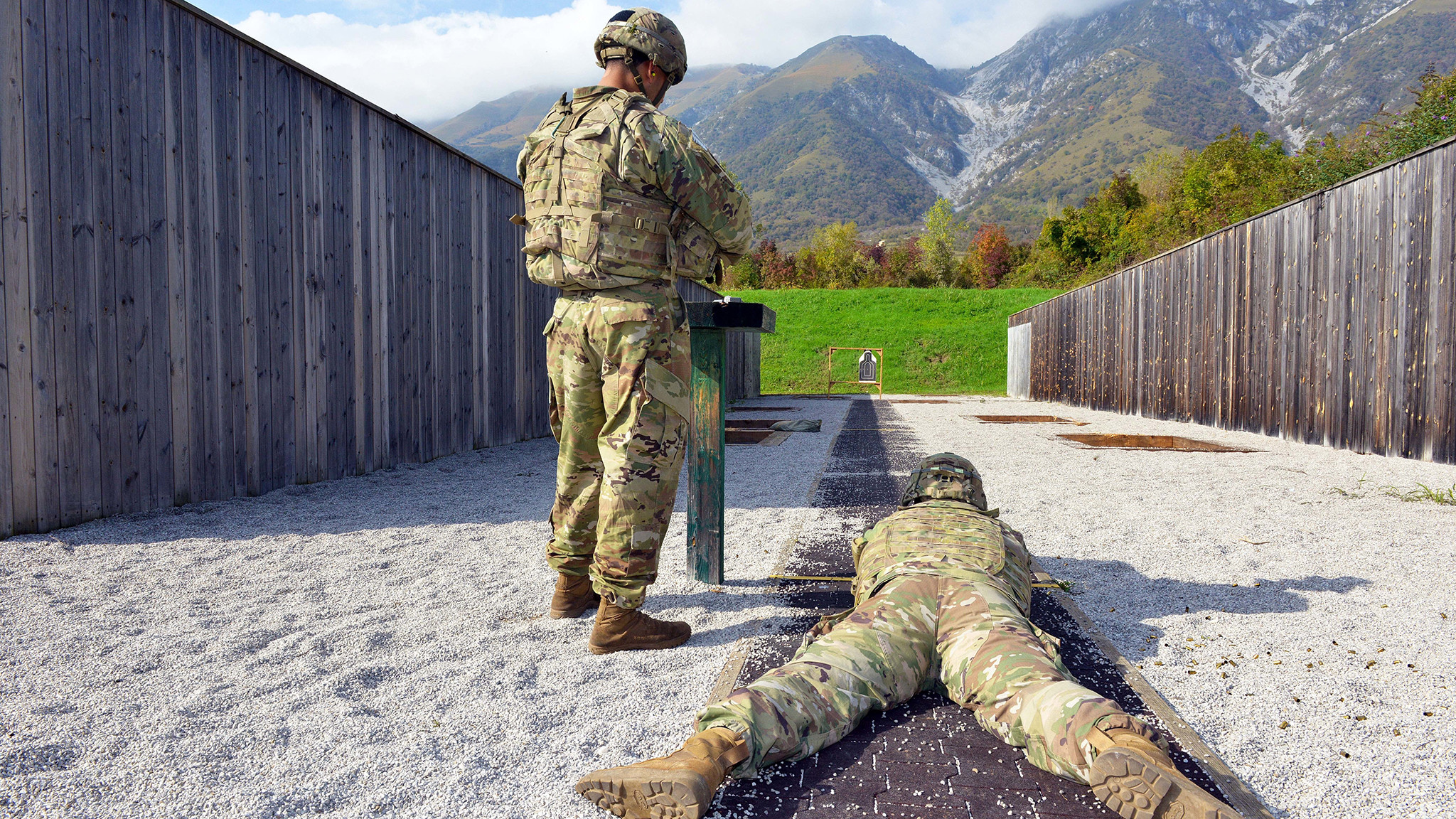 173rd Airborne Brigade weapons qualification in Pordenone, Italy