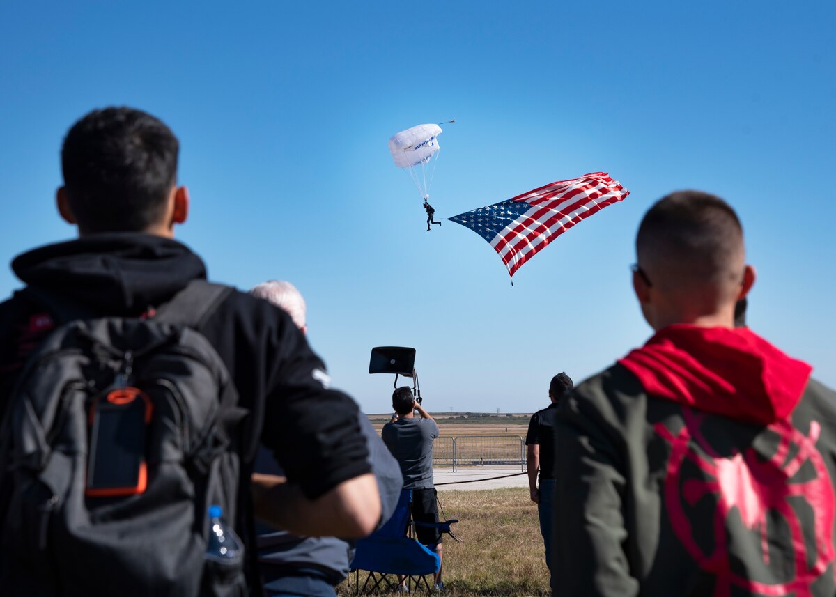 Guardians of Freedom air show takes it to the next level > Sheppard Air ...