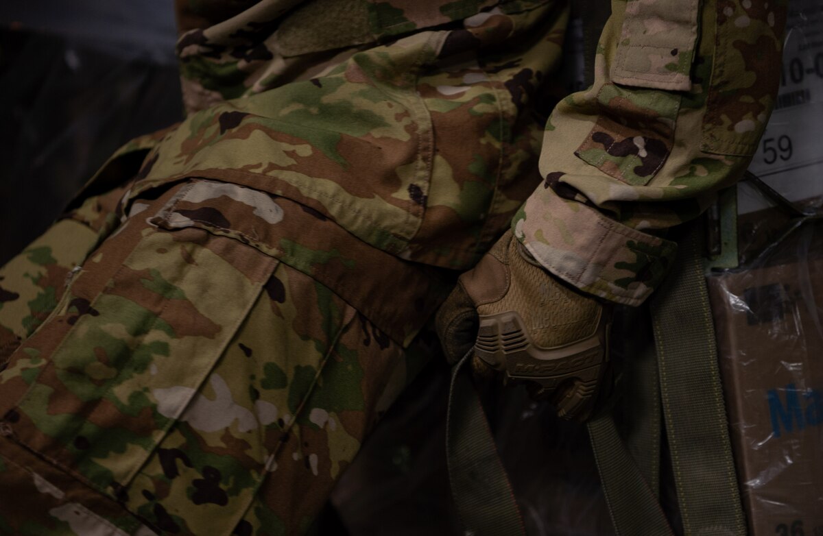 62 AW Airmen transport much-needed food to almost 500,000 Hondurans ...