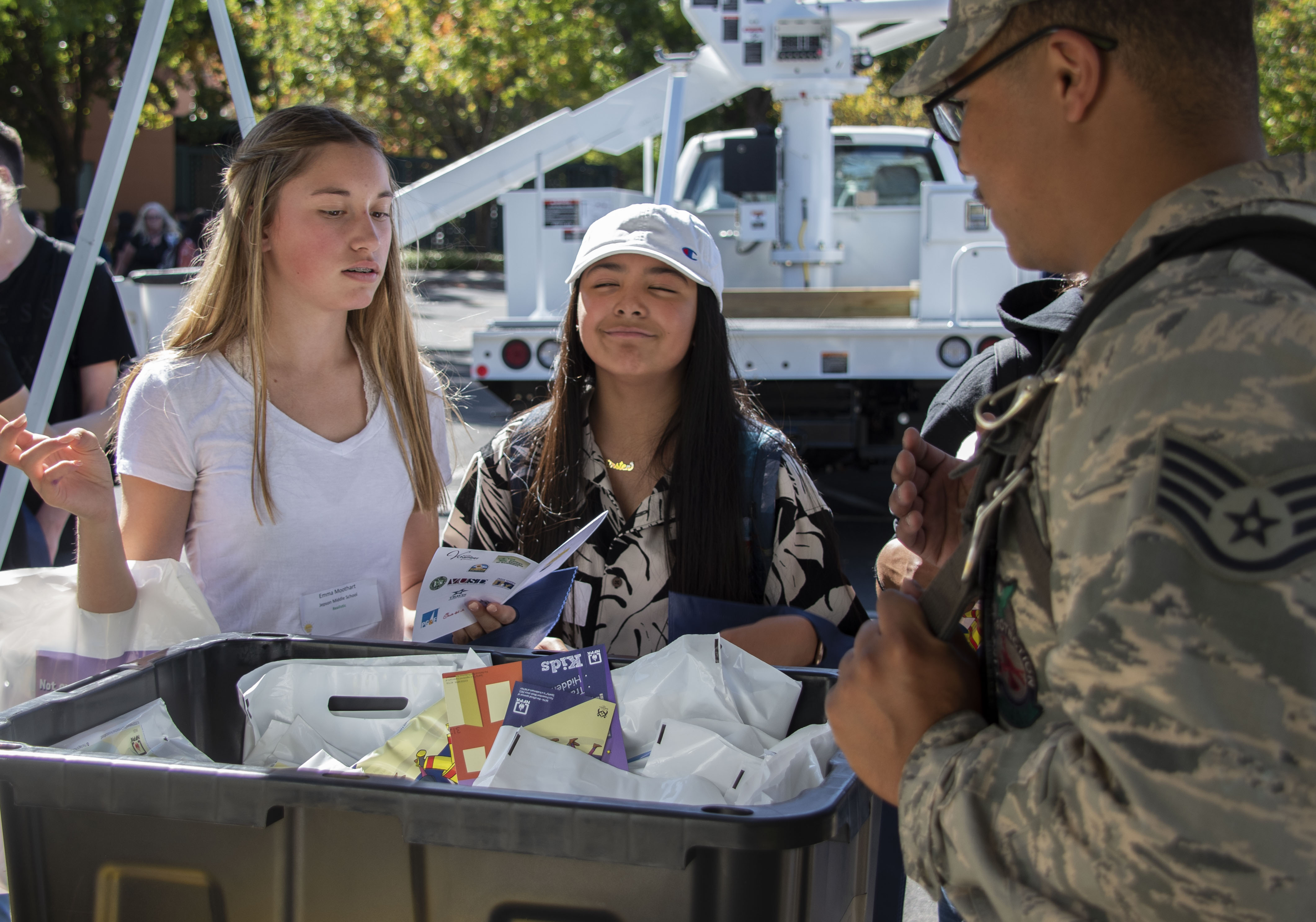 Travis Airmen inspire students with local exhibit > Travis Air Force ...