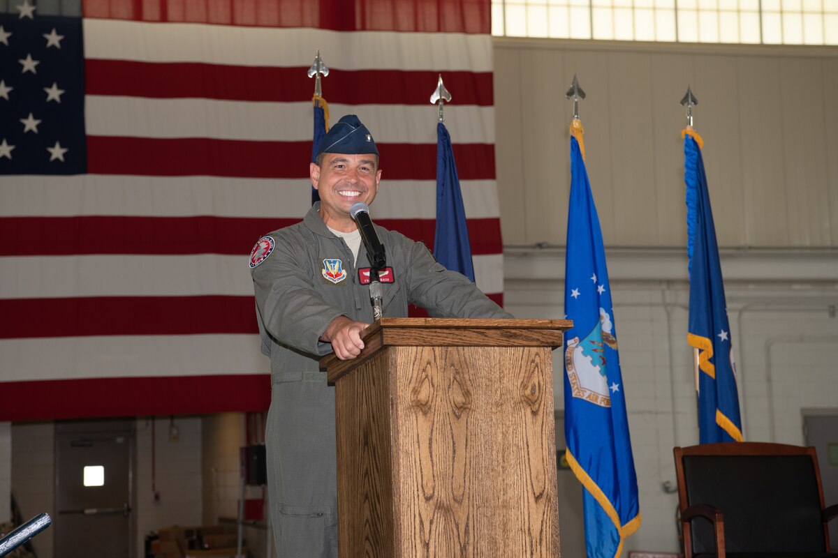 192nd Operations Group receives new commander > Air Force Test Center ...