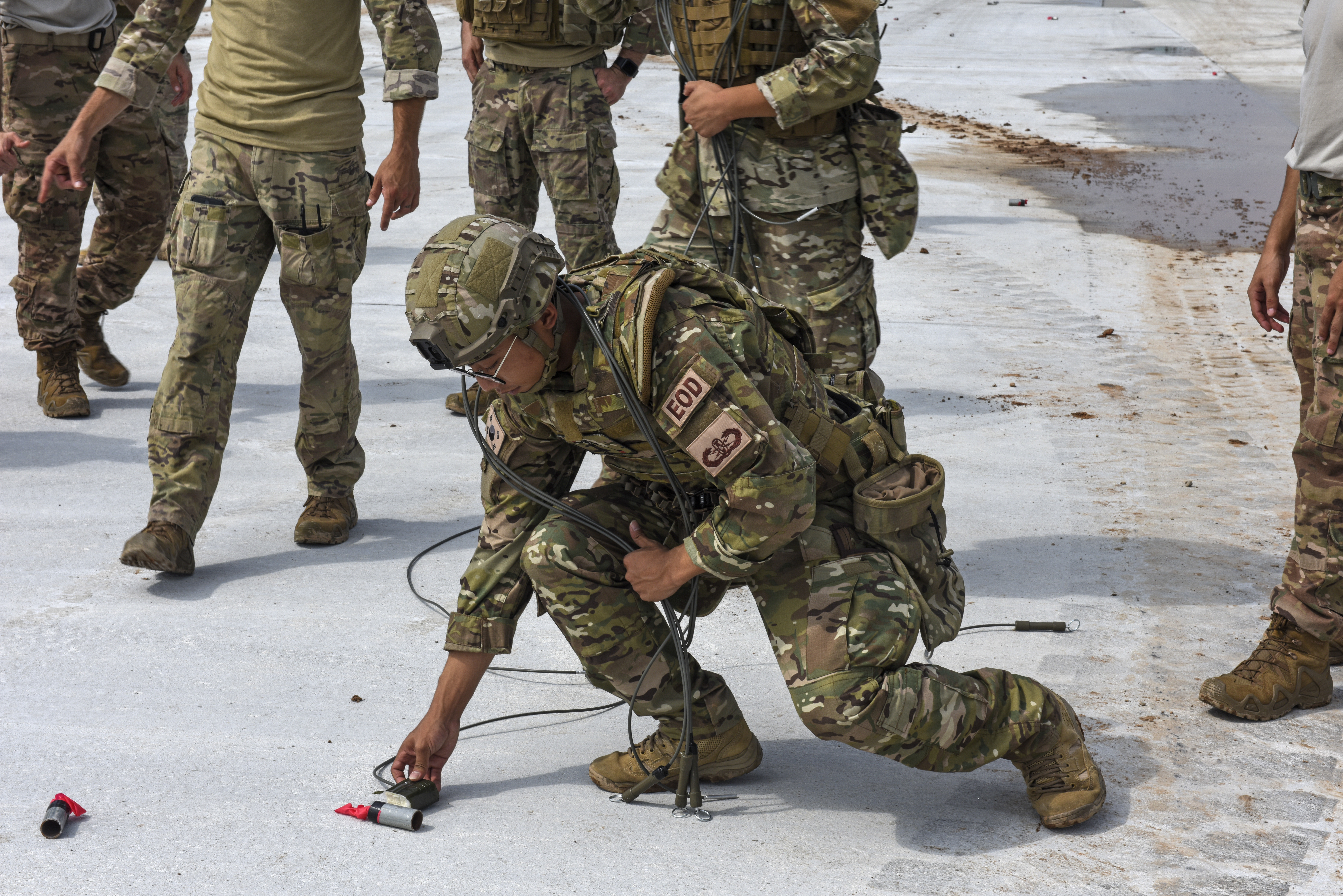 US, Republic of Korea Air Forces partner on explosive ordnance disposal training > Pacific Air ...