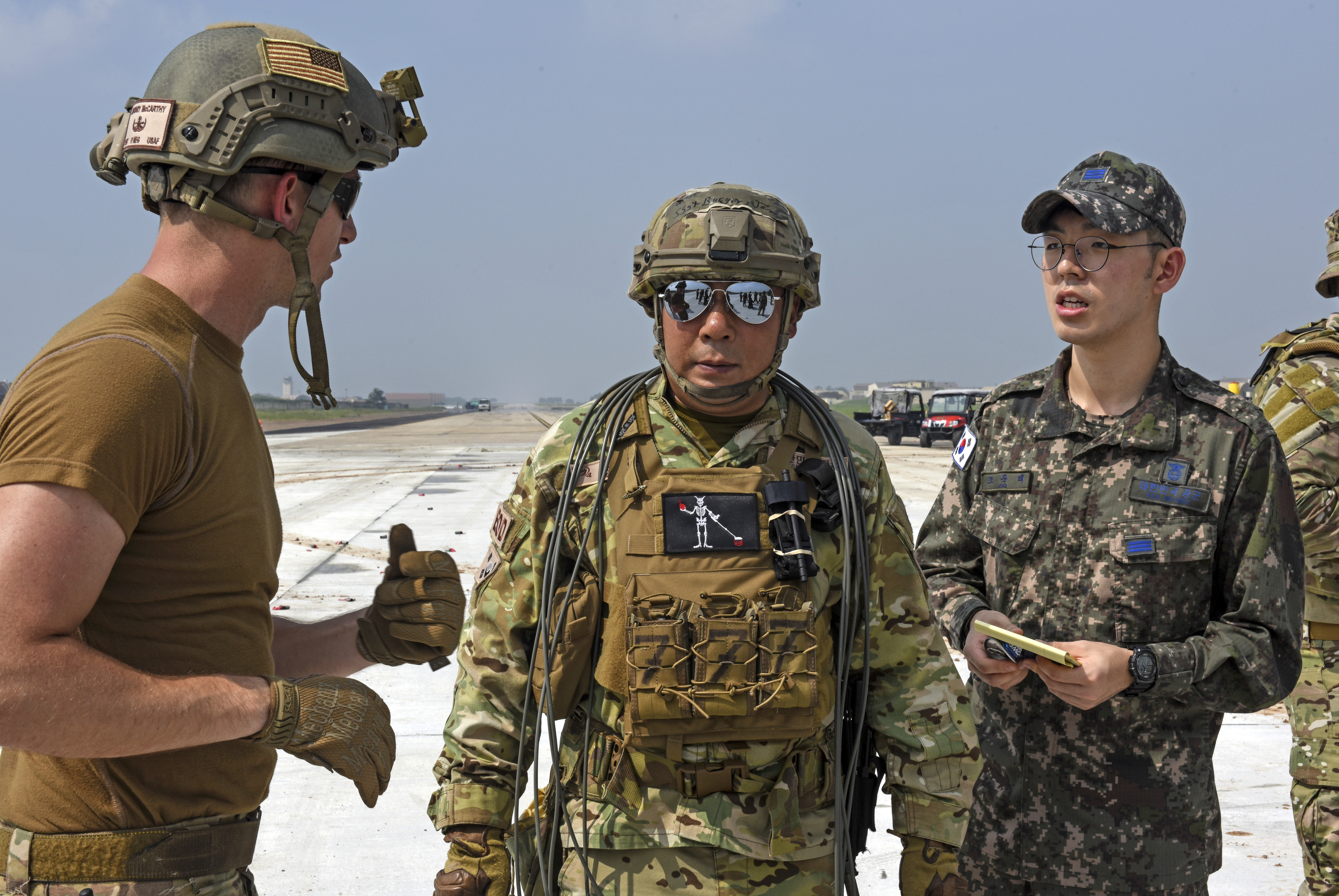 US, Republic of Korea Air Forces partner on explosive ordnance disposal ...