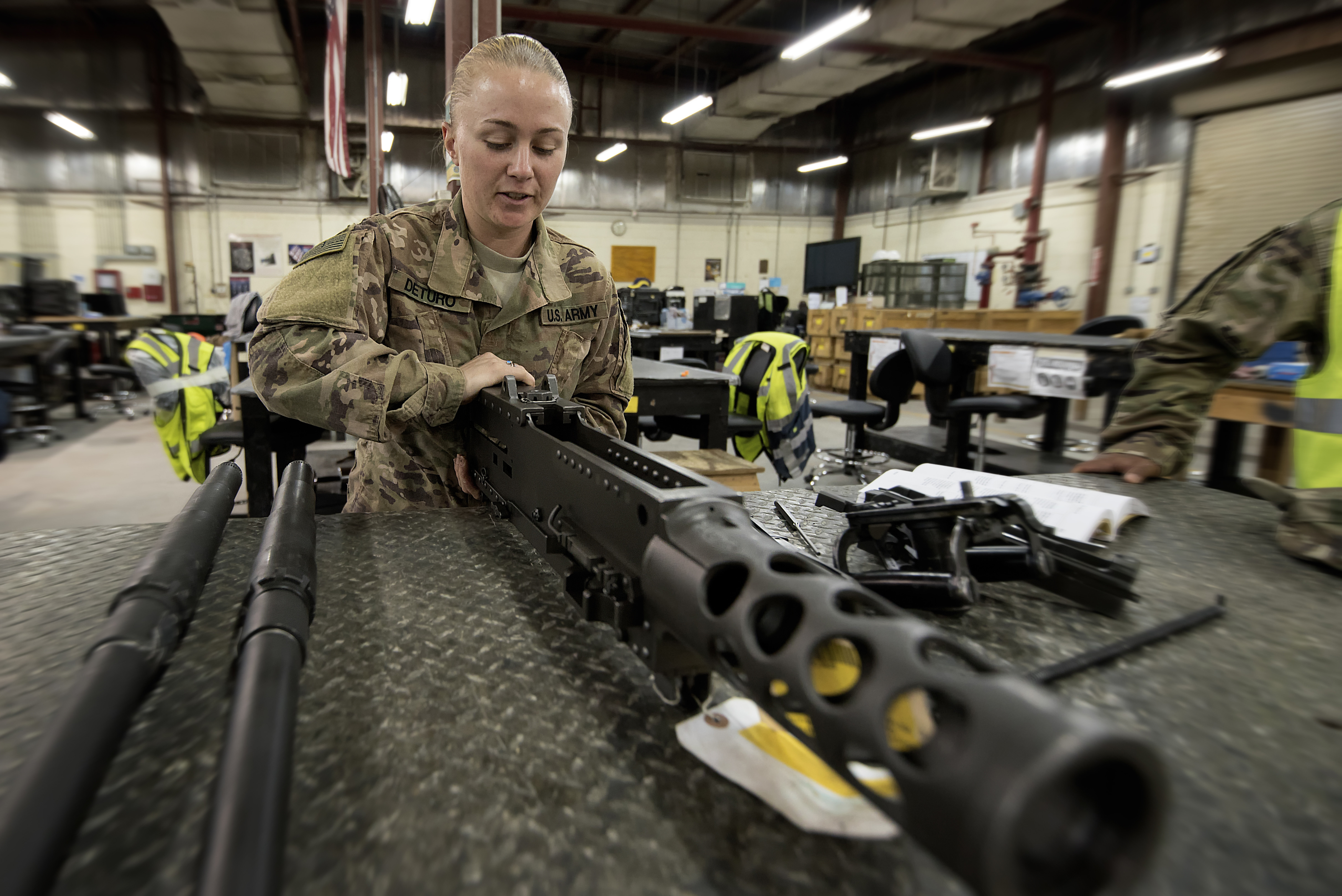 Soldiers ensure weapons readiness at APS-5 > U.S. Army Central > News ...