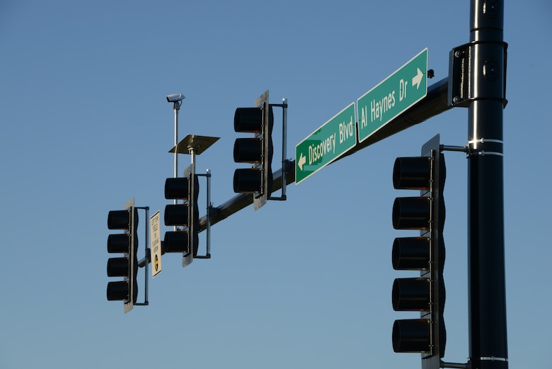 New traffic light near airport terminal > 185th Air Refueling Wing ...