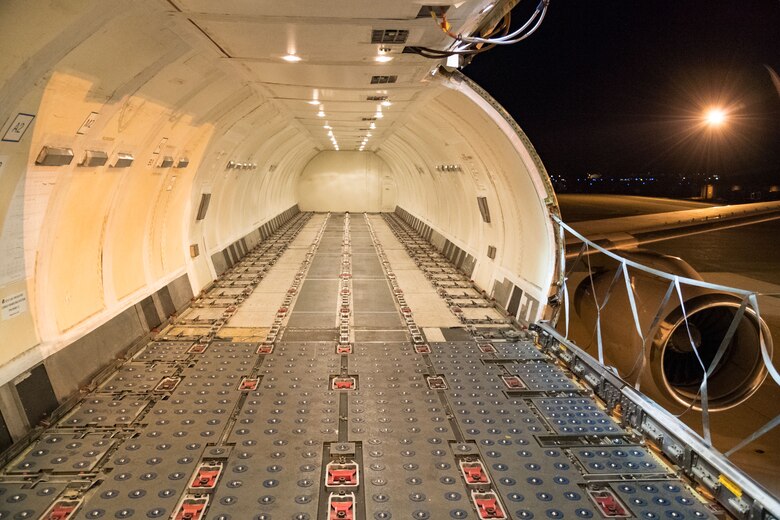 Mobility Guardian 2019: CRAF 757 delivers personnel, cargo > 512th ...