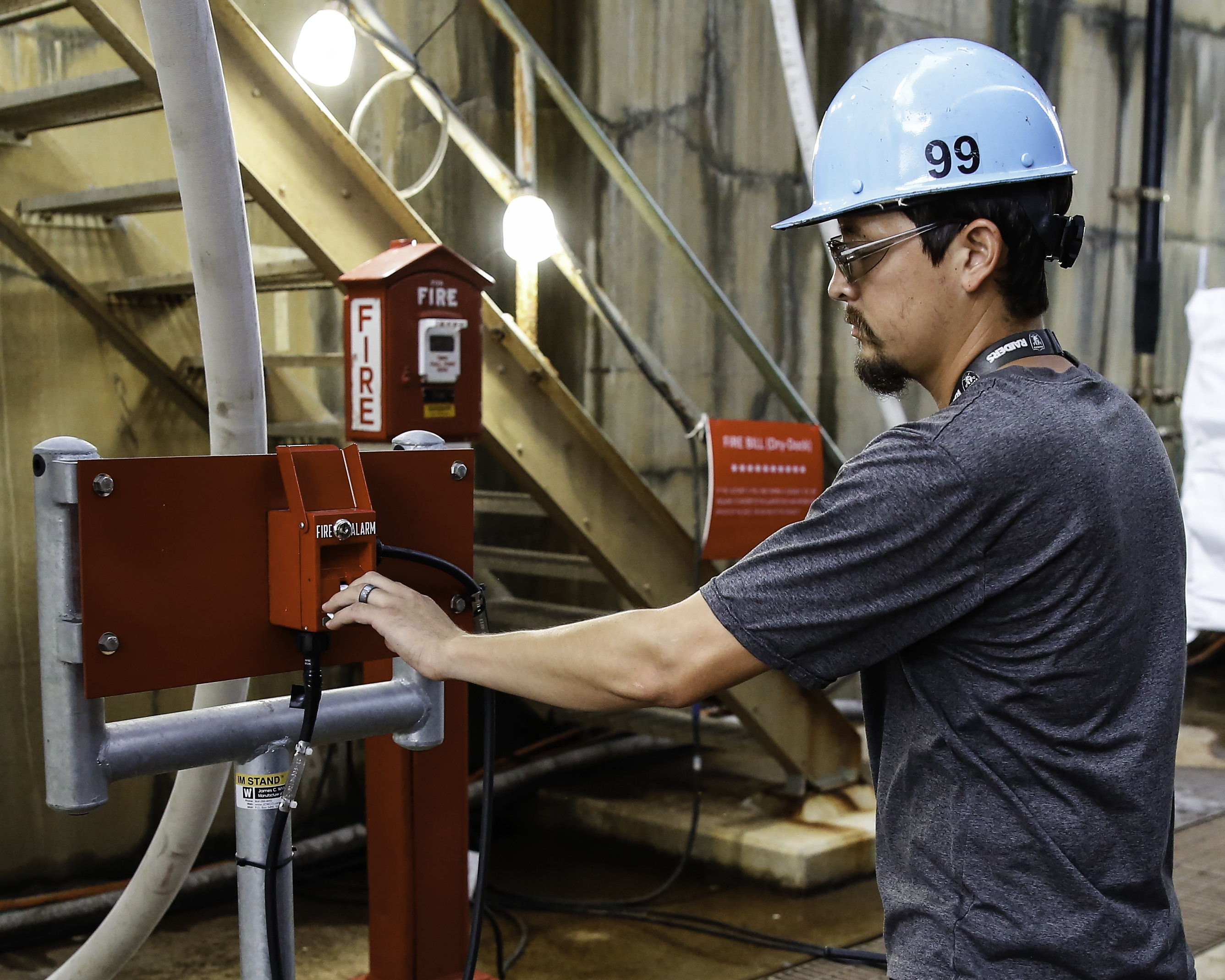 The Fires of Norfolk Naval Shipyard are Not Lit: The Shipyard Has Aid