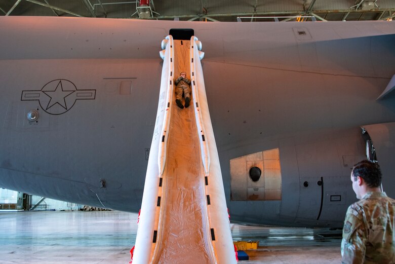 Innovation Hub: Travis AFB partners with VR company to enhance training ...