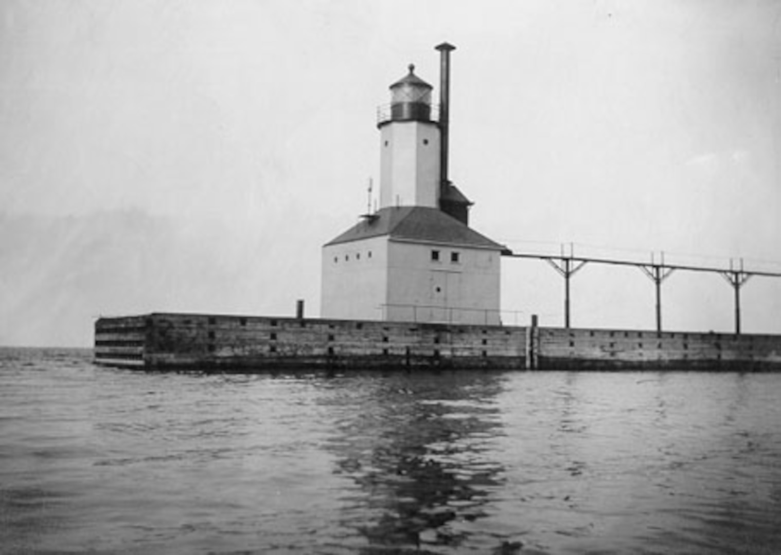 Michigan City East Pierhead Lighthouse > United States Coast Guard > All
