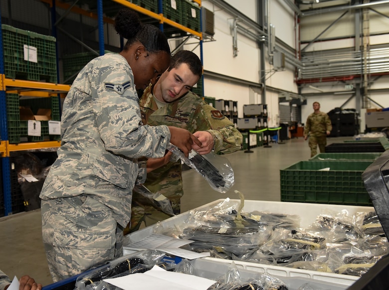 86 LRS gears up for 86 AW Exercise Operation Varsity 19-03 > Ramstein ...