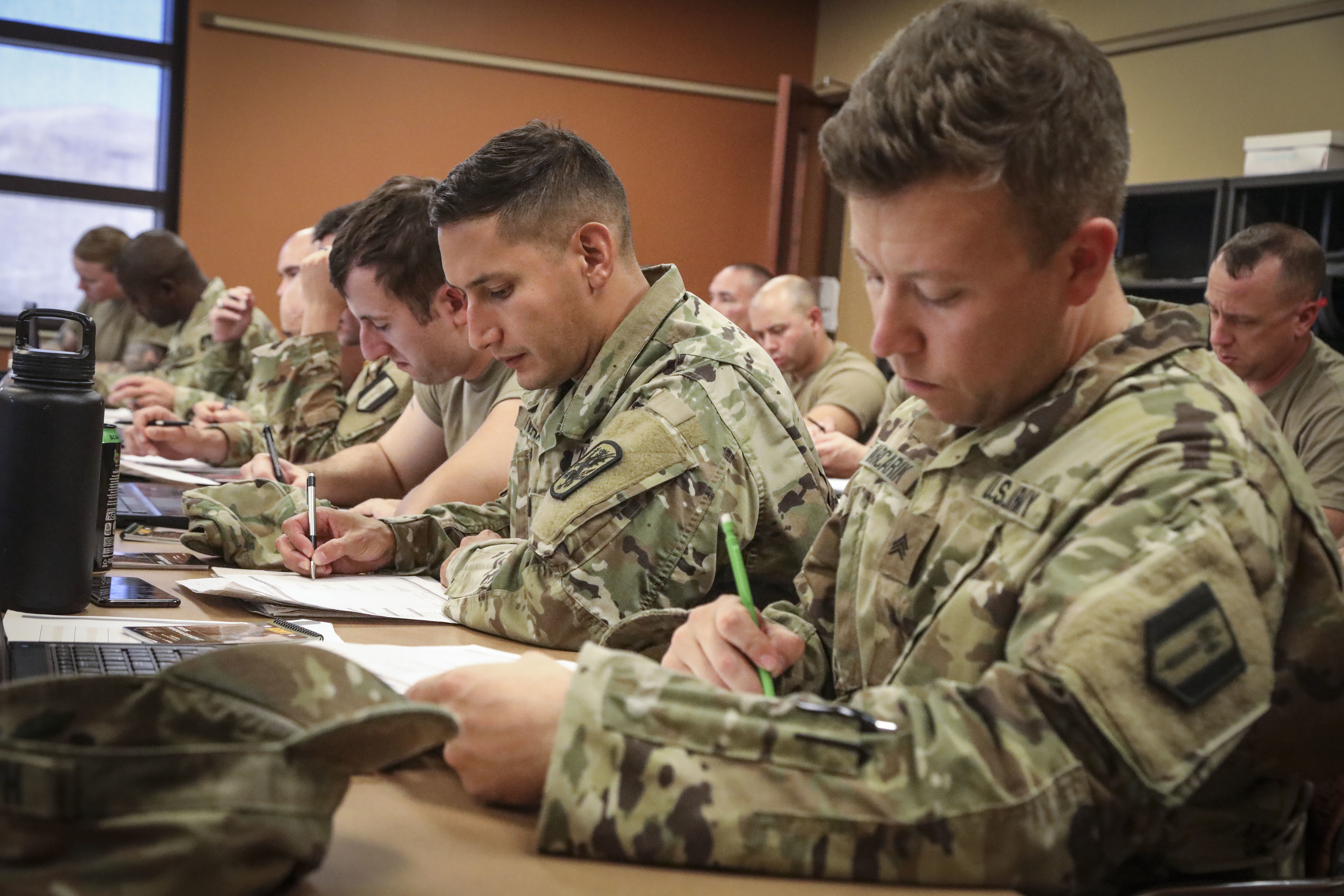 Division hosts Sabot Academy; prepares Soldiers for new Senior Gunner ...