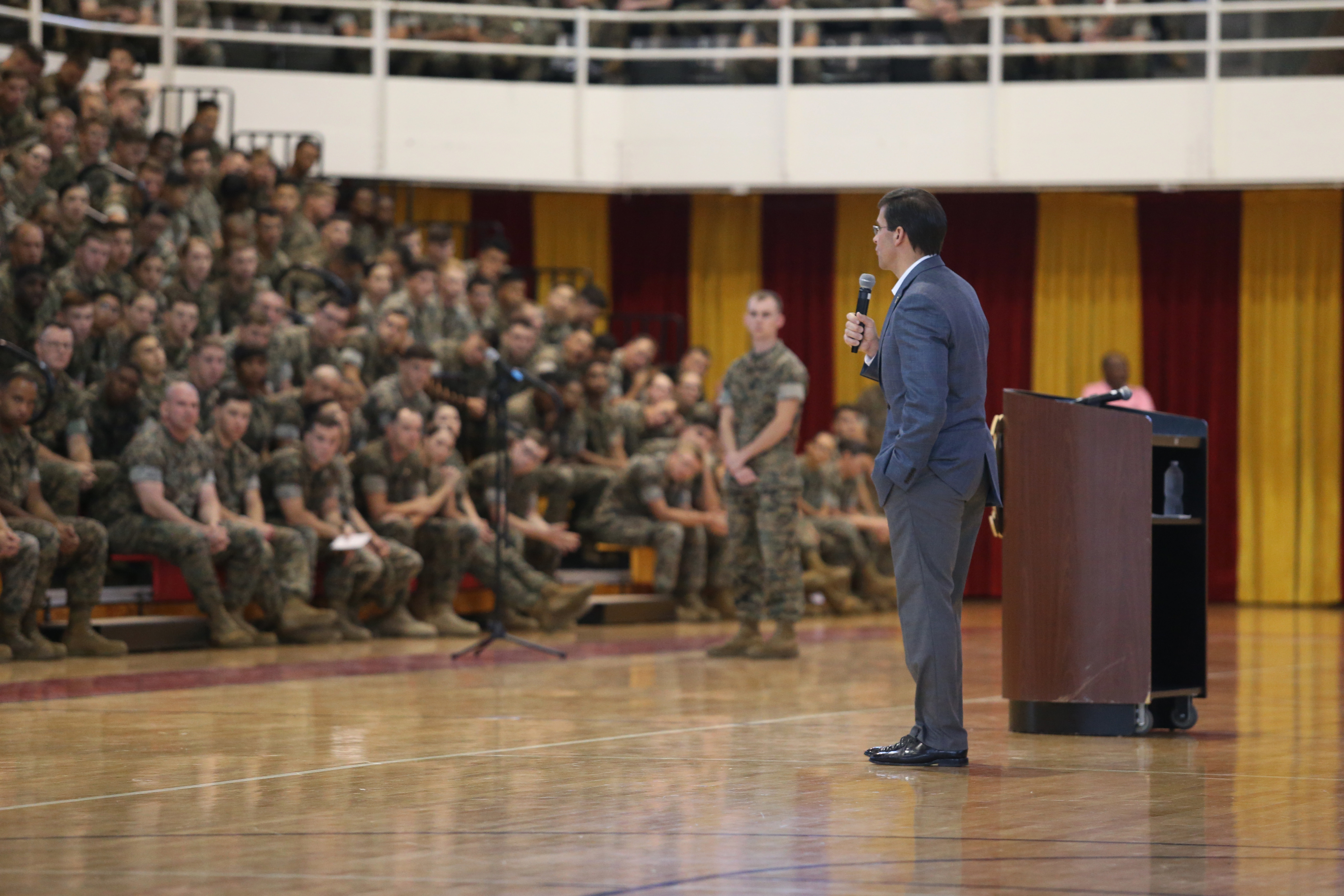 SECDEF visits MCB Camp Lejeune, MCAS New River > Marine Corps Base Camp ...