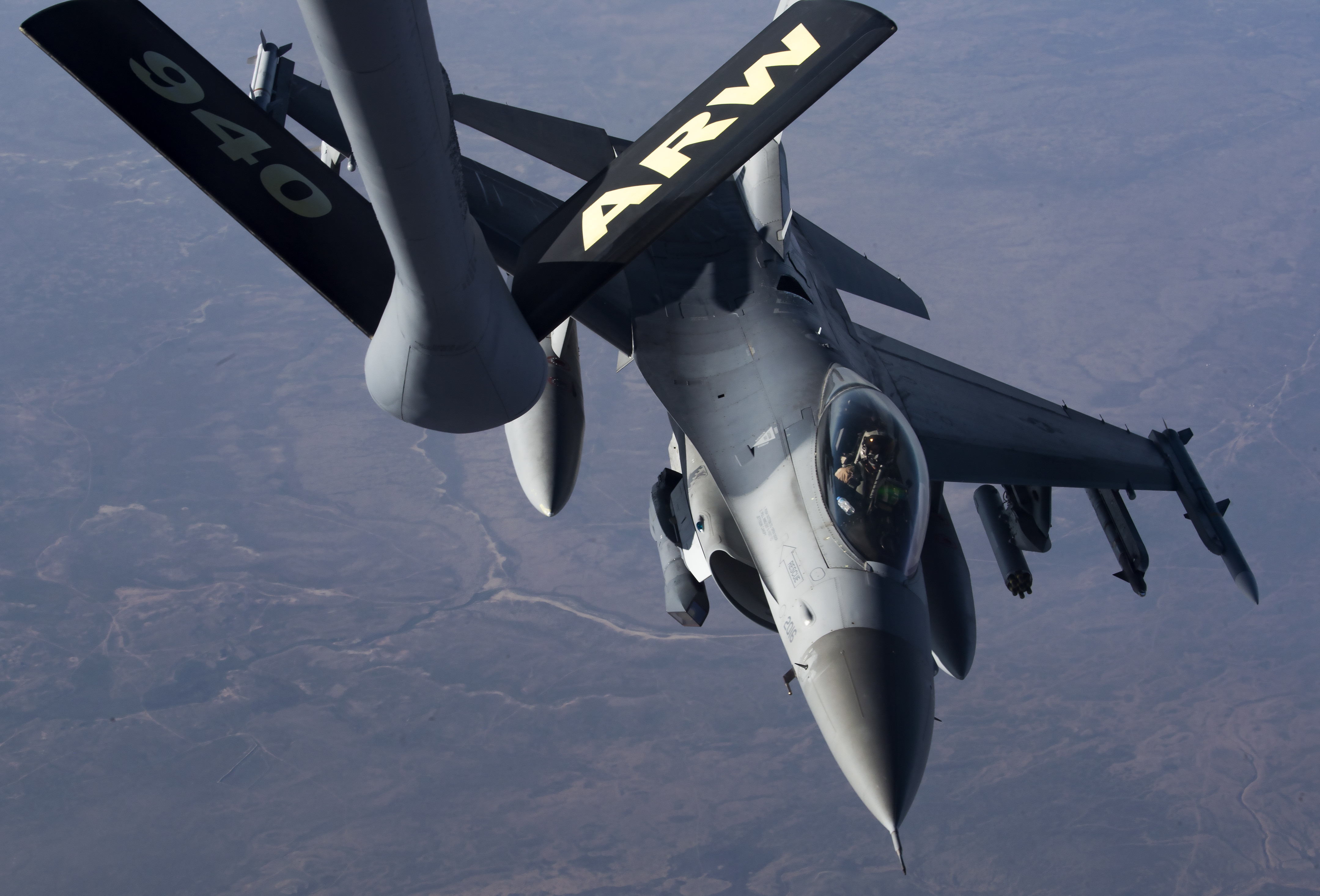 28th EARS refuels F-16s over Iraq