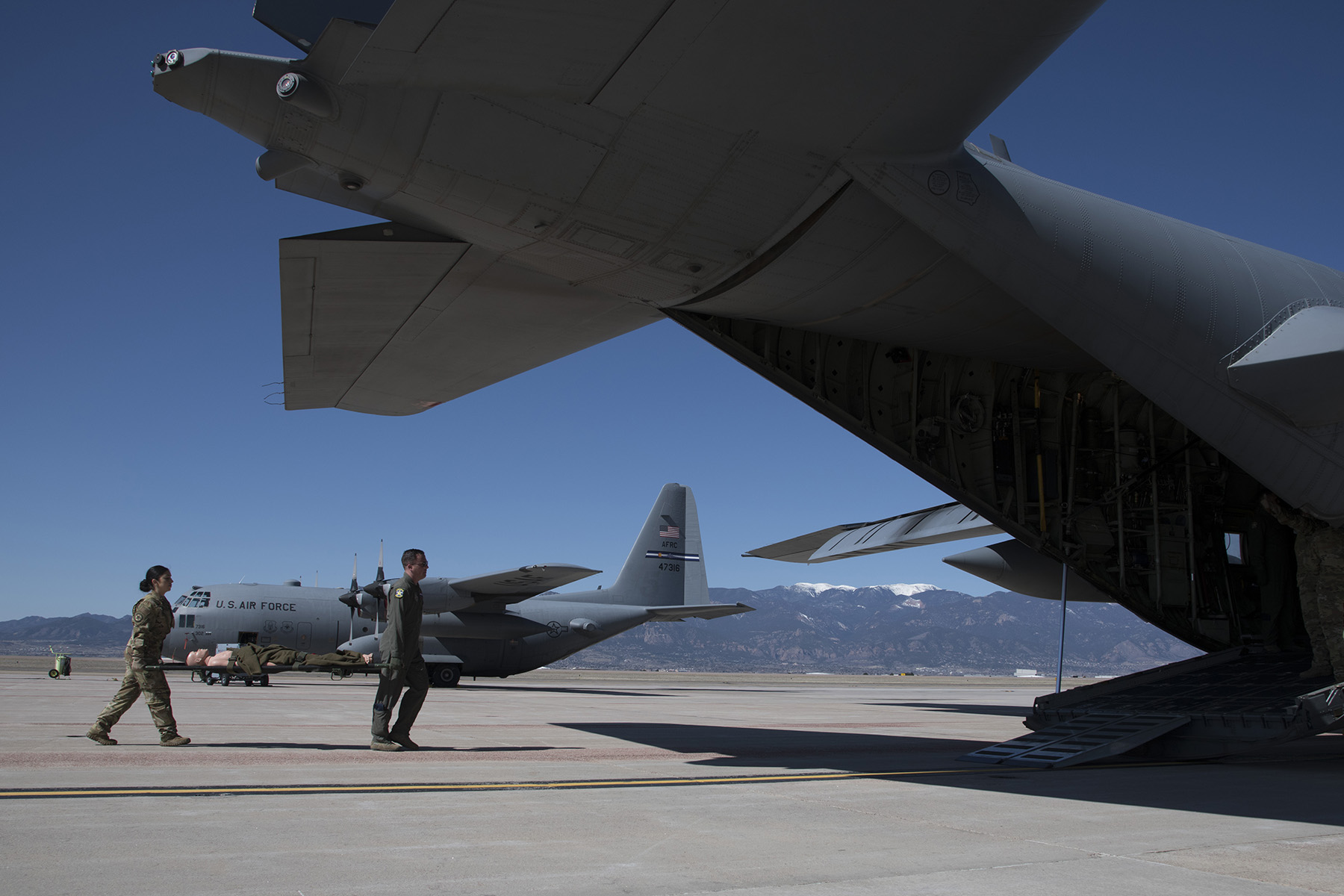 Reserve Aeromedical Evacuation Medics Called to the Fight Against COVID-19 > 446th Airlift Wing ...