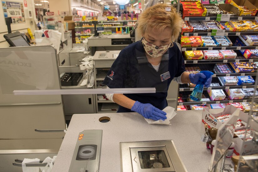 BX, Commissary require masks amid pandemic > Offutt Air Force Base > News