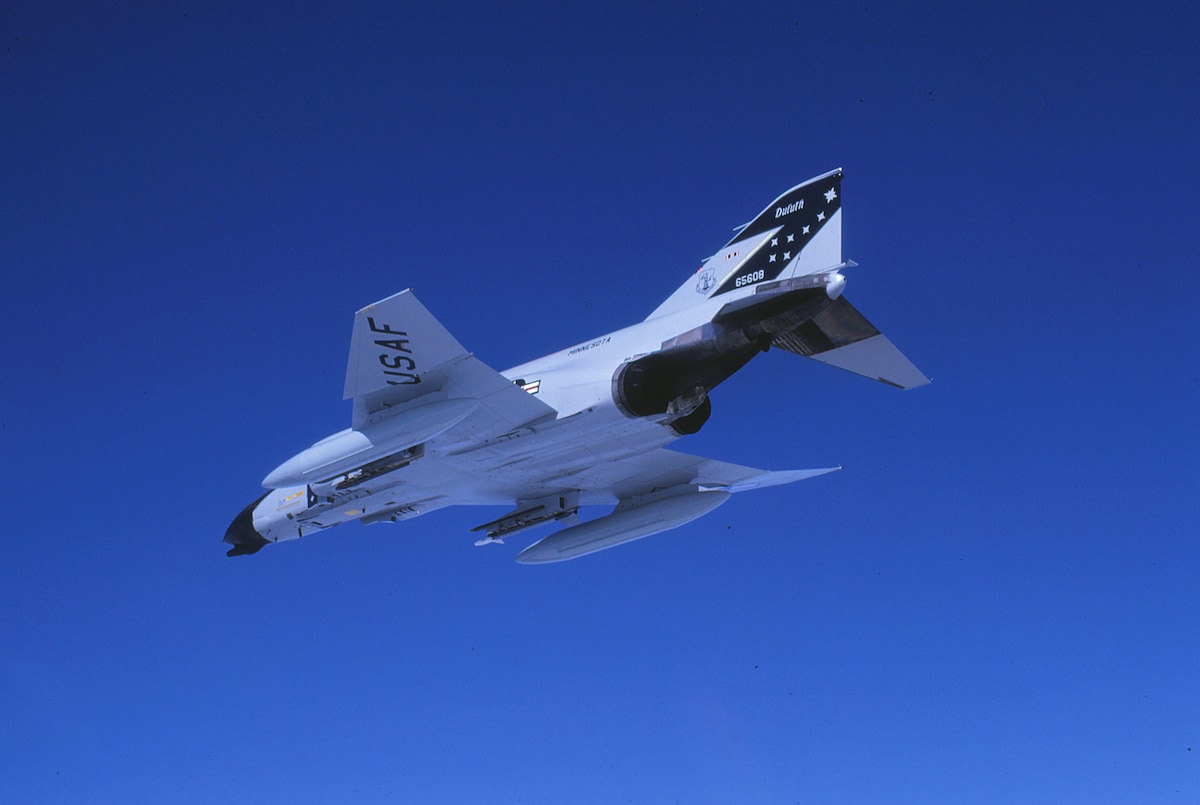 Last F-4D Flight at 148th Fighter Wing 30-years Ago Today > 148th ...