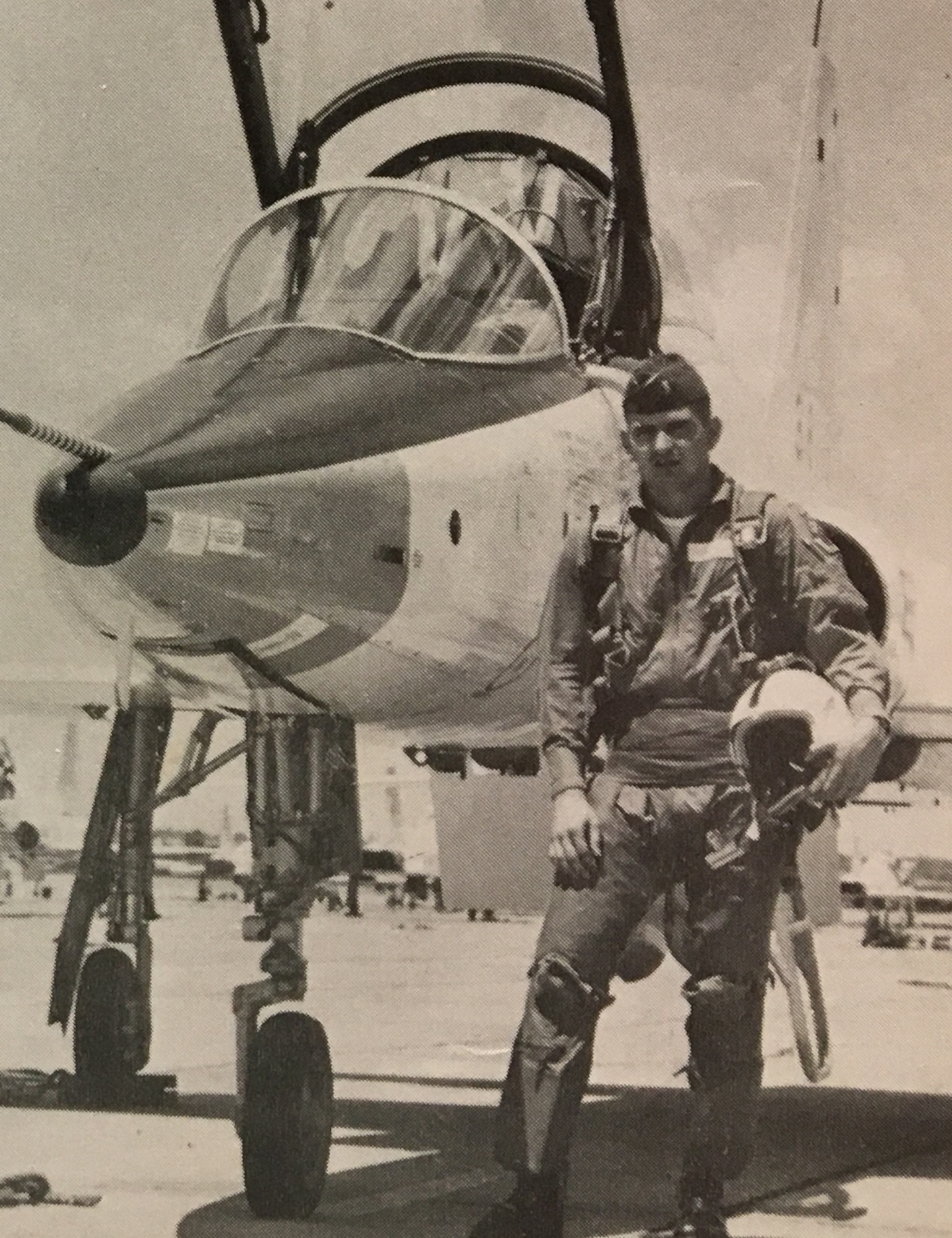 From Vance T-37 FAIP to Air Force chief of staff > Air Education and ...