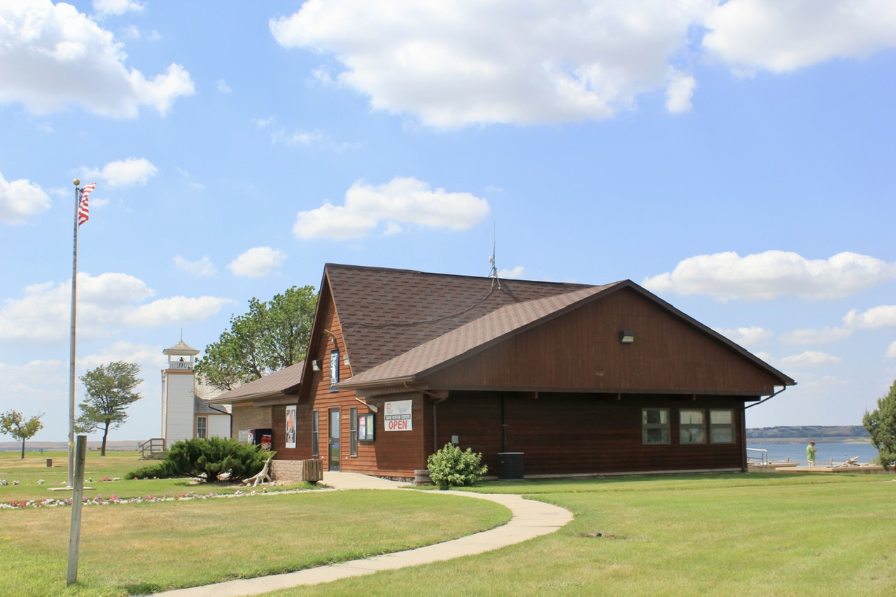 Oahe Dam Visitor Center – Visitor Center Picture