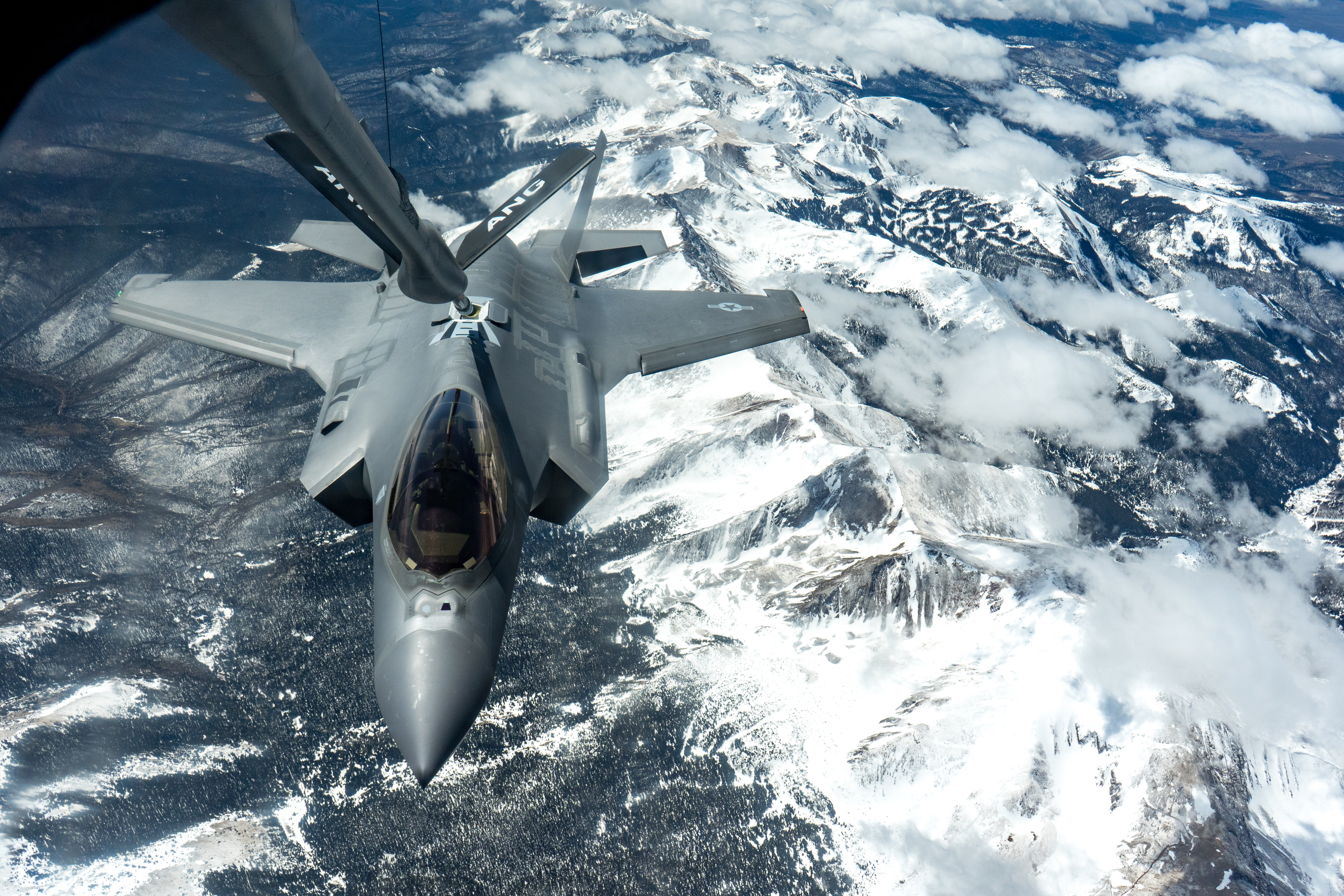 Luke F-35’s refuel en route to USAFA Flyover