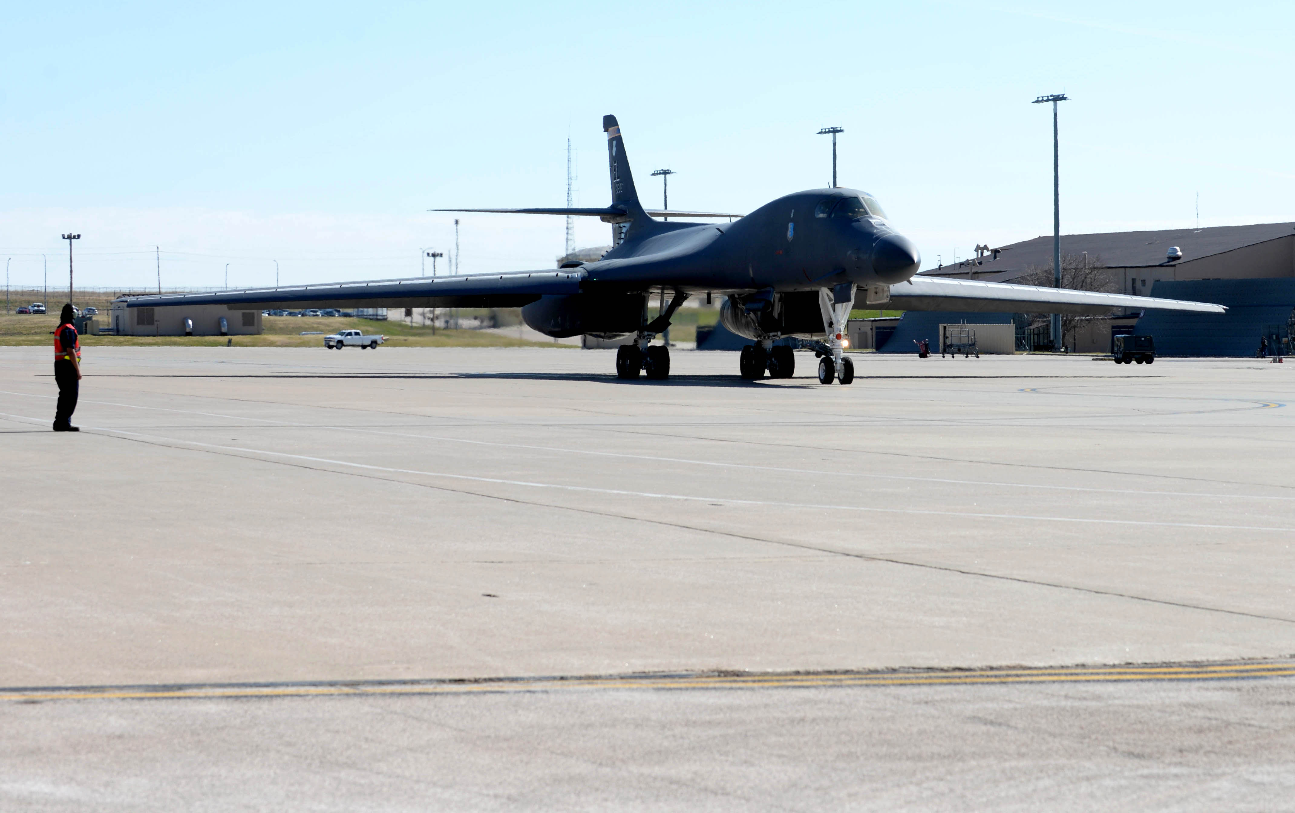 US, Japan bomber-fighter integration demonstrates dynamic force ...