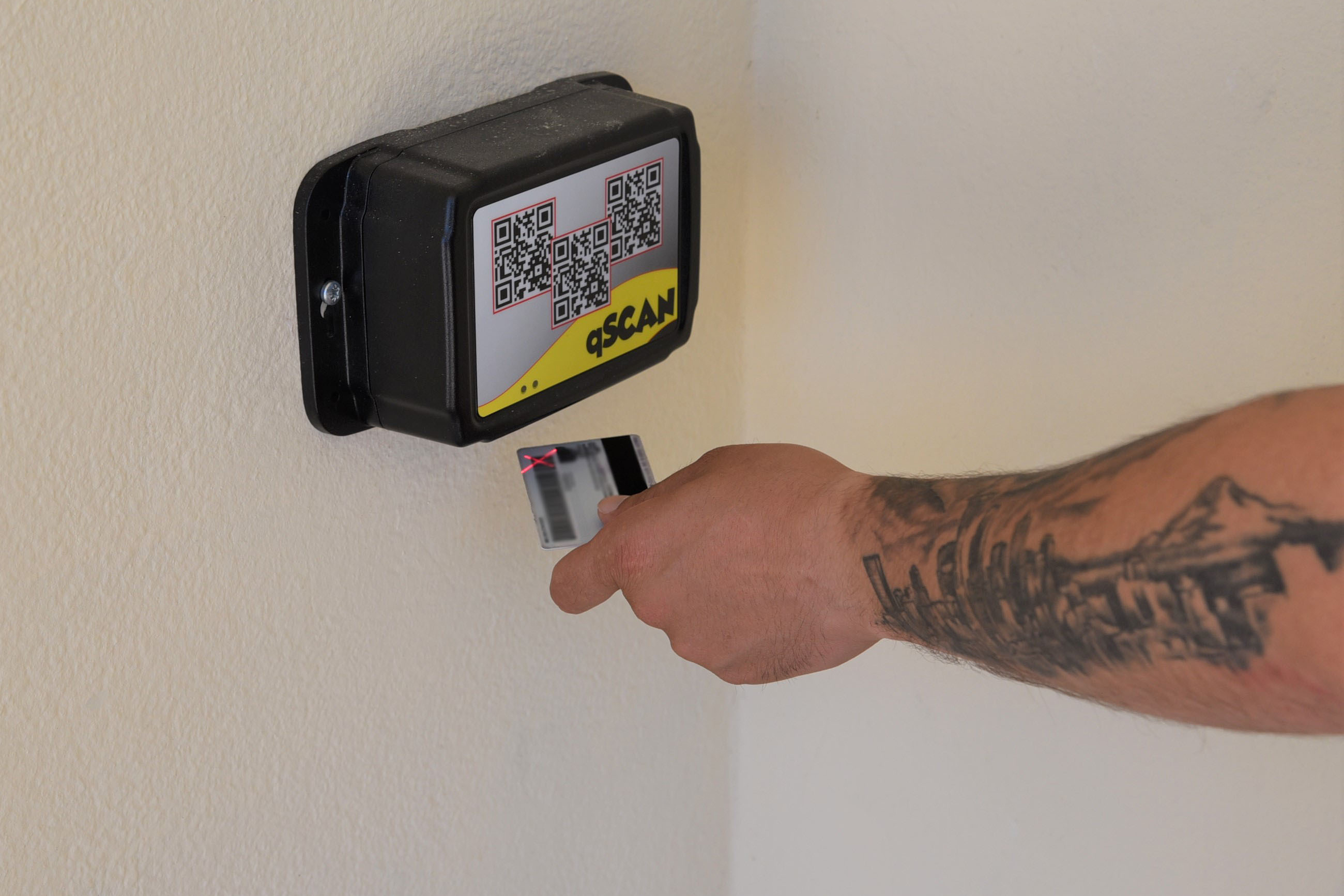 DOD allows remote extension of ID cards > 445th Airlift Wing > Article ...