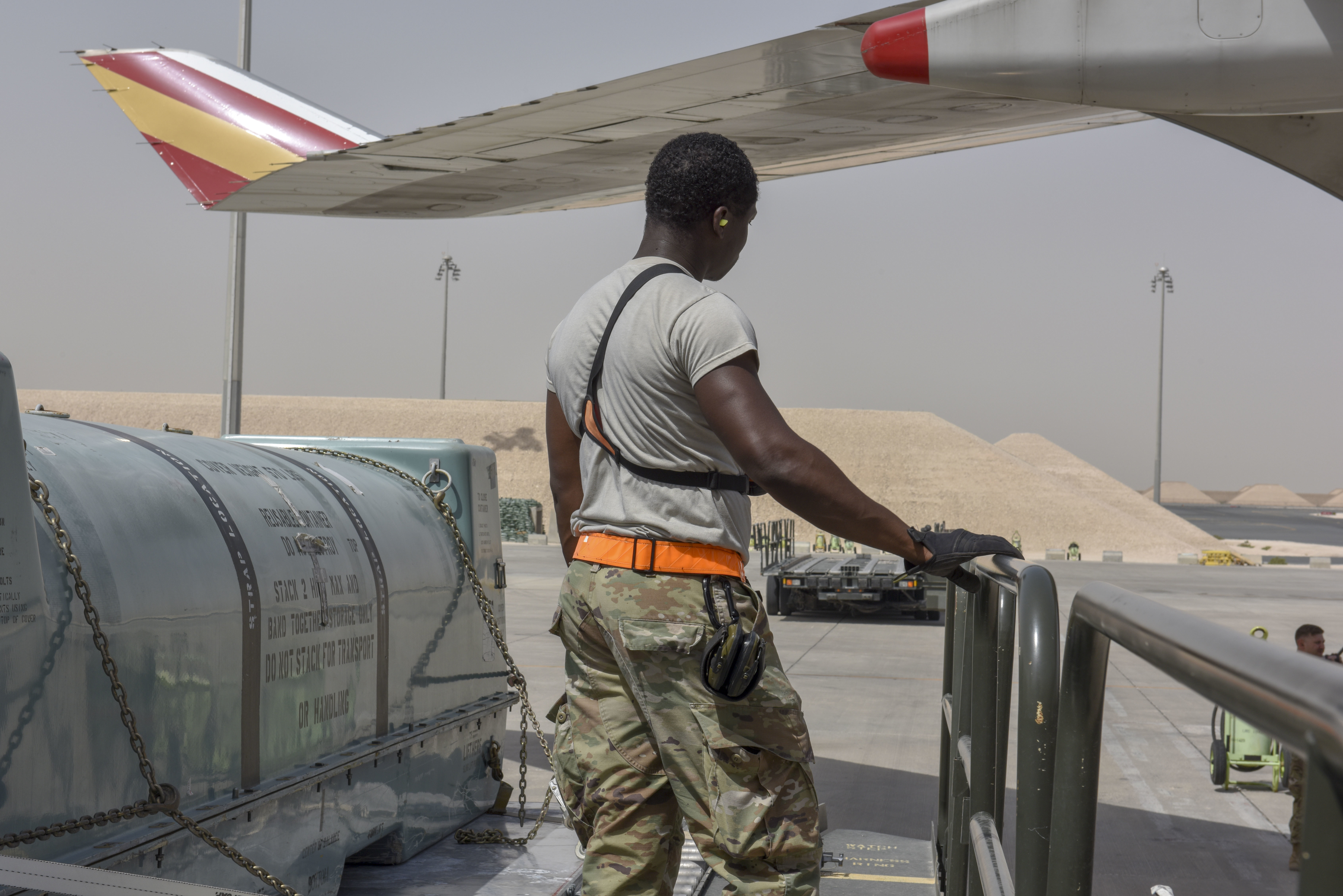 8 EAMS Airmen move cargo, service members throughout CENTCOM AOR