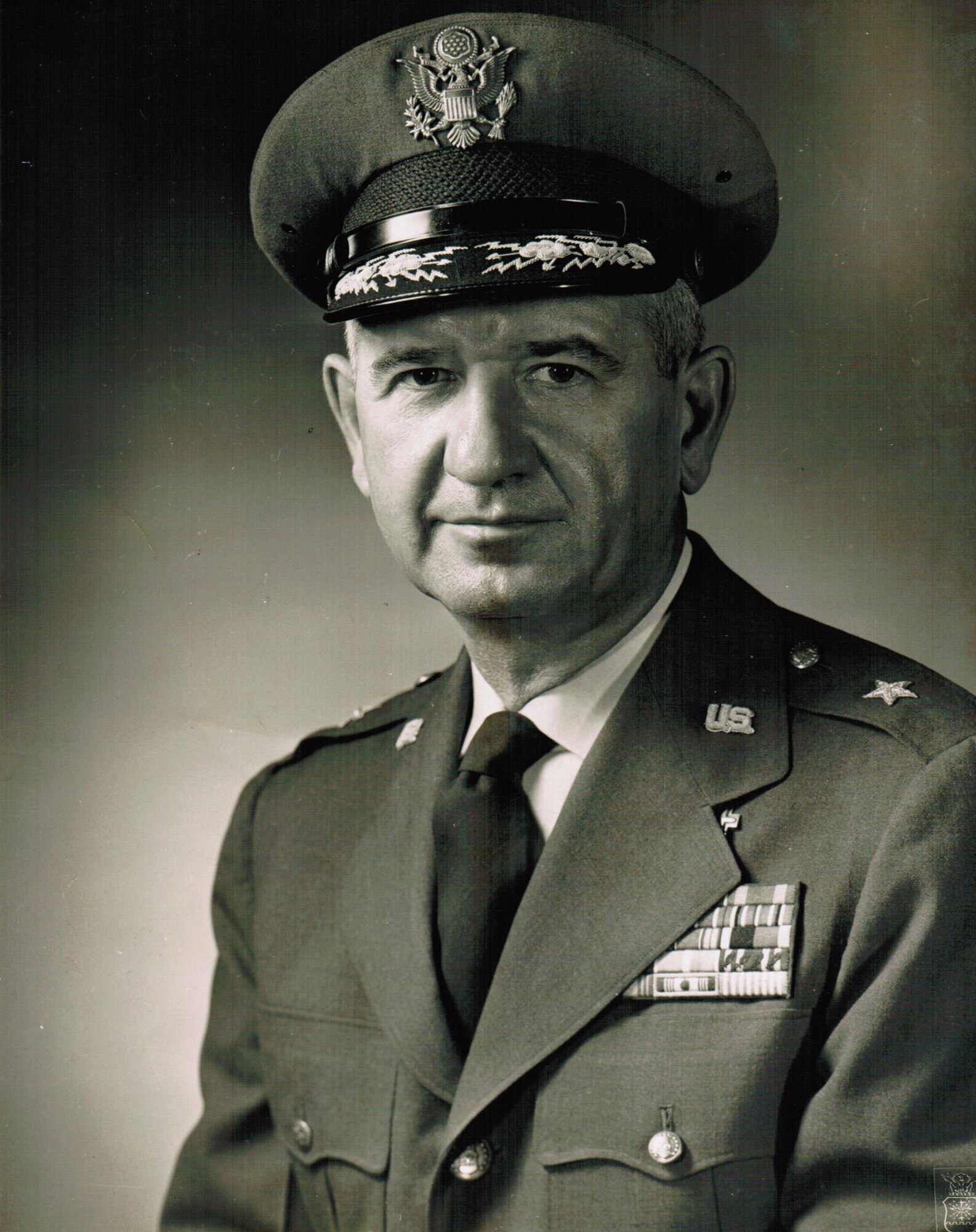 CHAPLAIN (MAJOR GENERAL) EDWIN R. CHESS > Air Force > Biography Display
