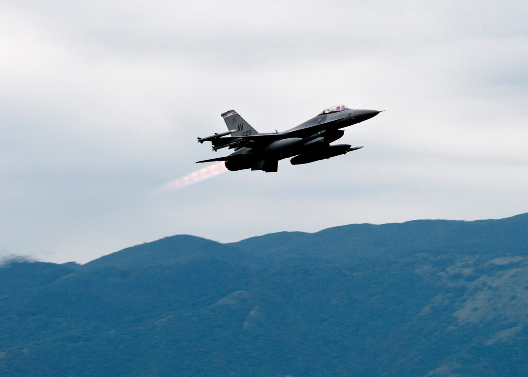 510th Fs F 16s Takeoff For Black Sea Ops