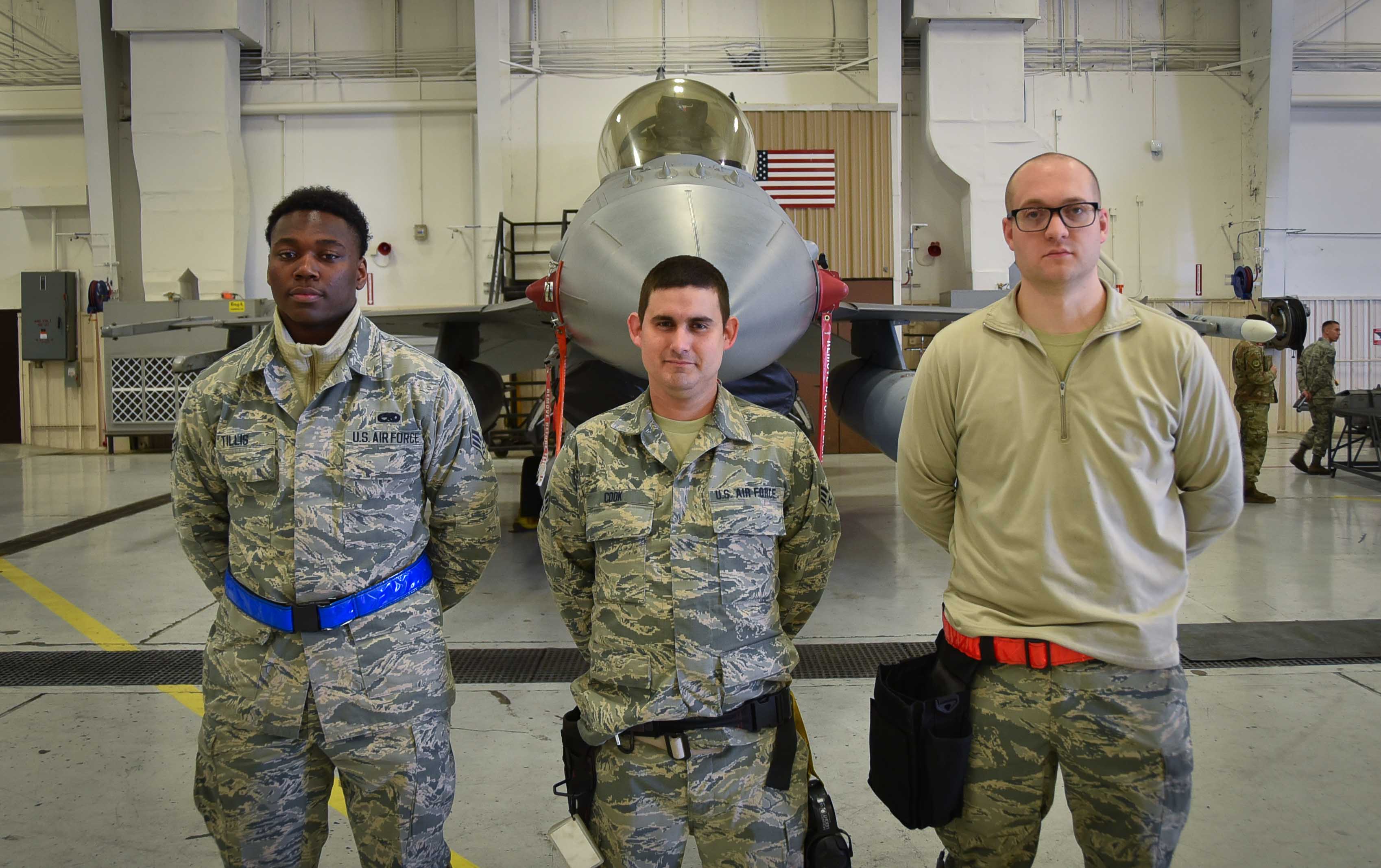 301 FW AMXS wins AFRC outstanding weapons load crew award > 301st ...