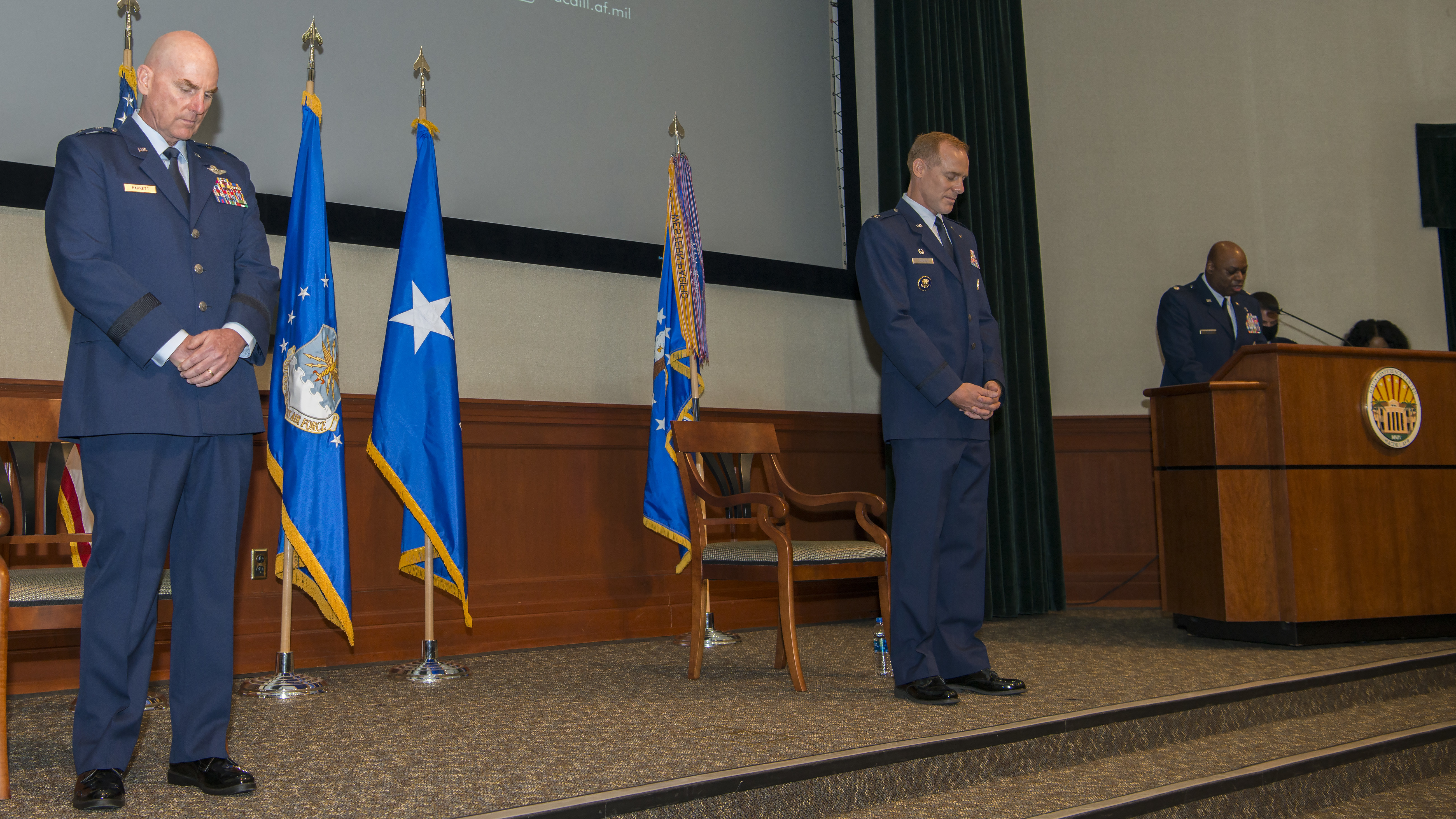 Col. Benjamin Jonsson assumes command of 6th ARW > MacDill Air Force ...