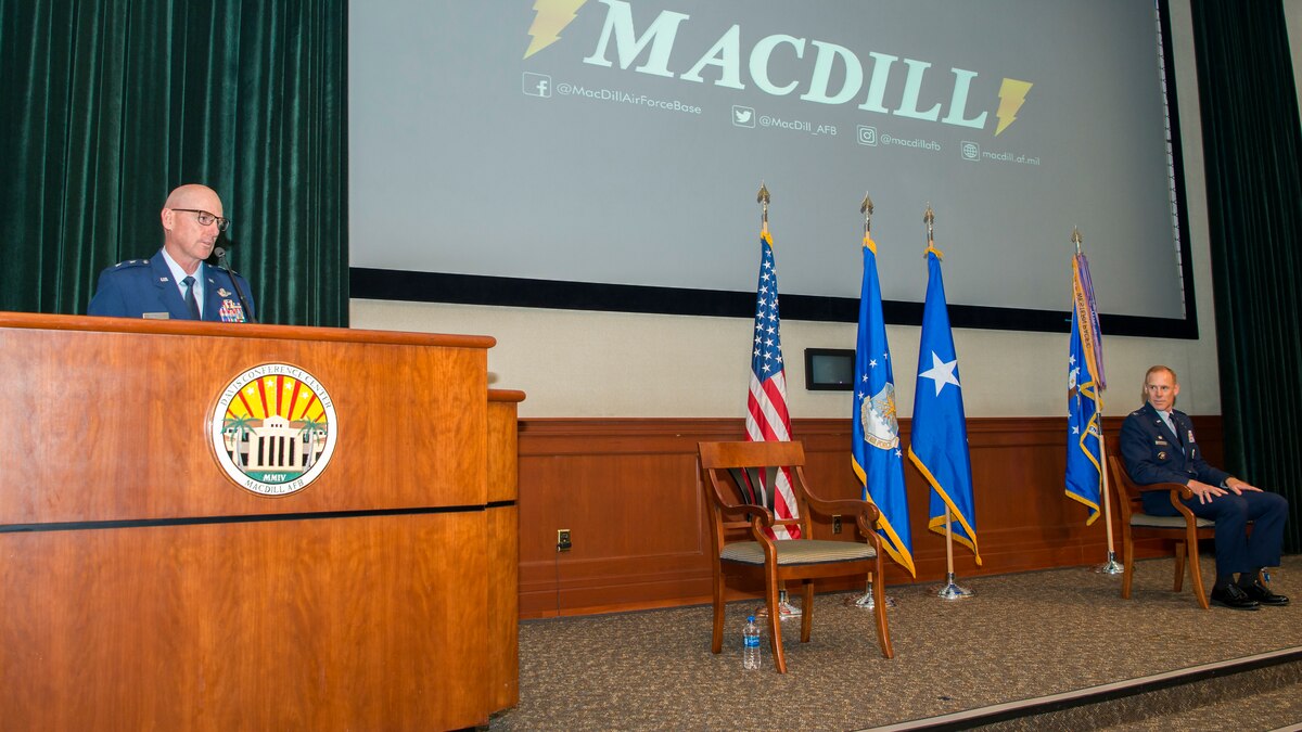 Col. Benjamin Jonsson assumes command of 6th ARW > MacDill Air Force ...