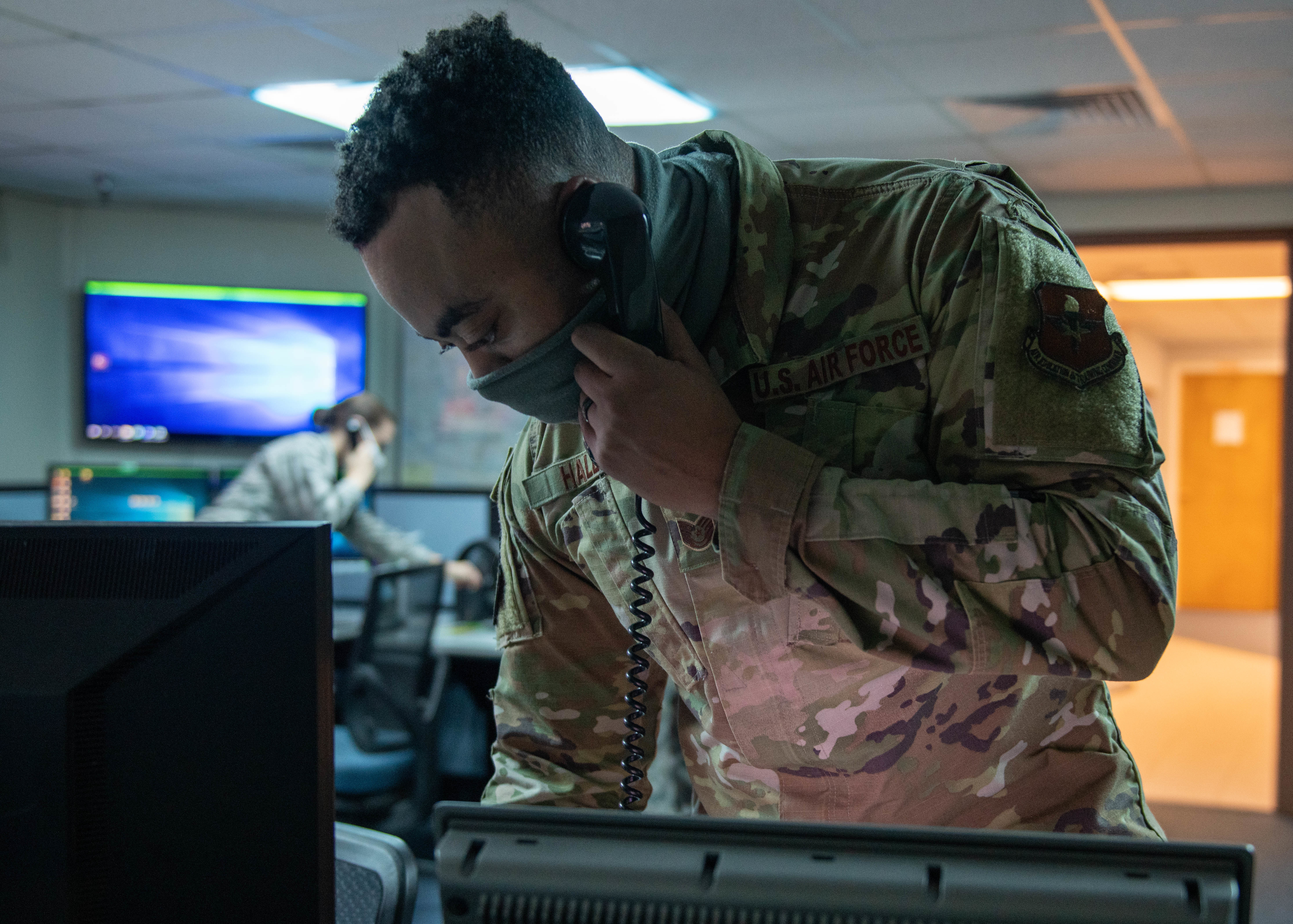 Photos: Command Post communication professionals > Air Education and ...
