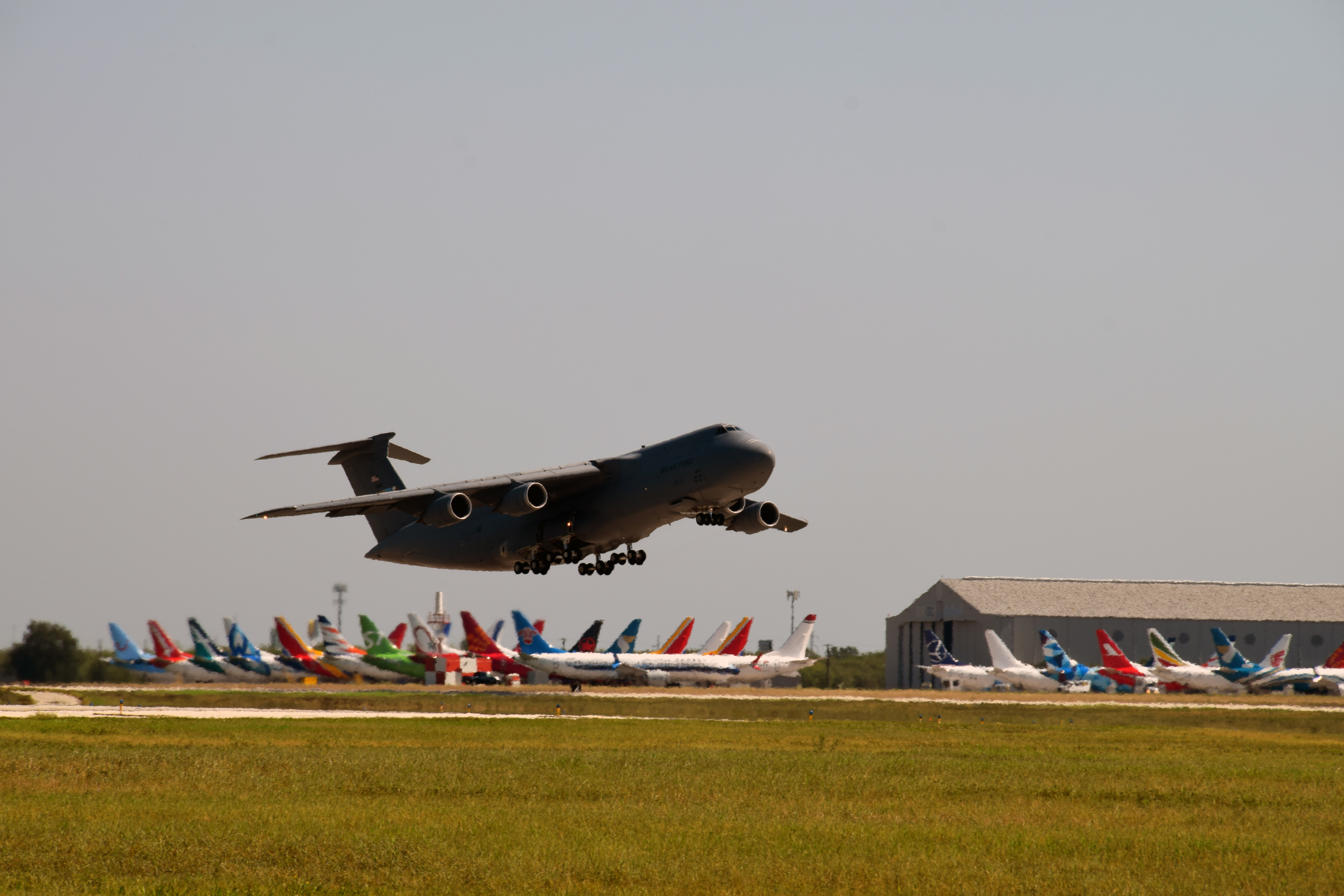 433rd Airlift Wing welcomes Dover aircraft during Tropical Storm Isaias ...