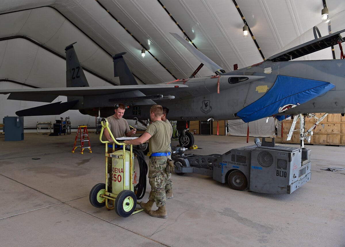 Weapons Airmen remove pylon for routine inspection > U.S. Air Forces ...