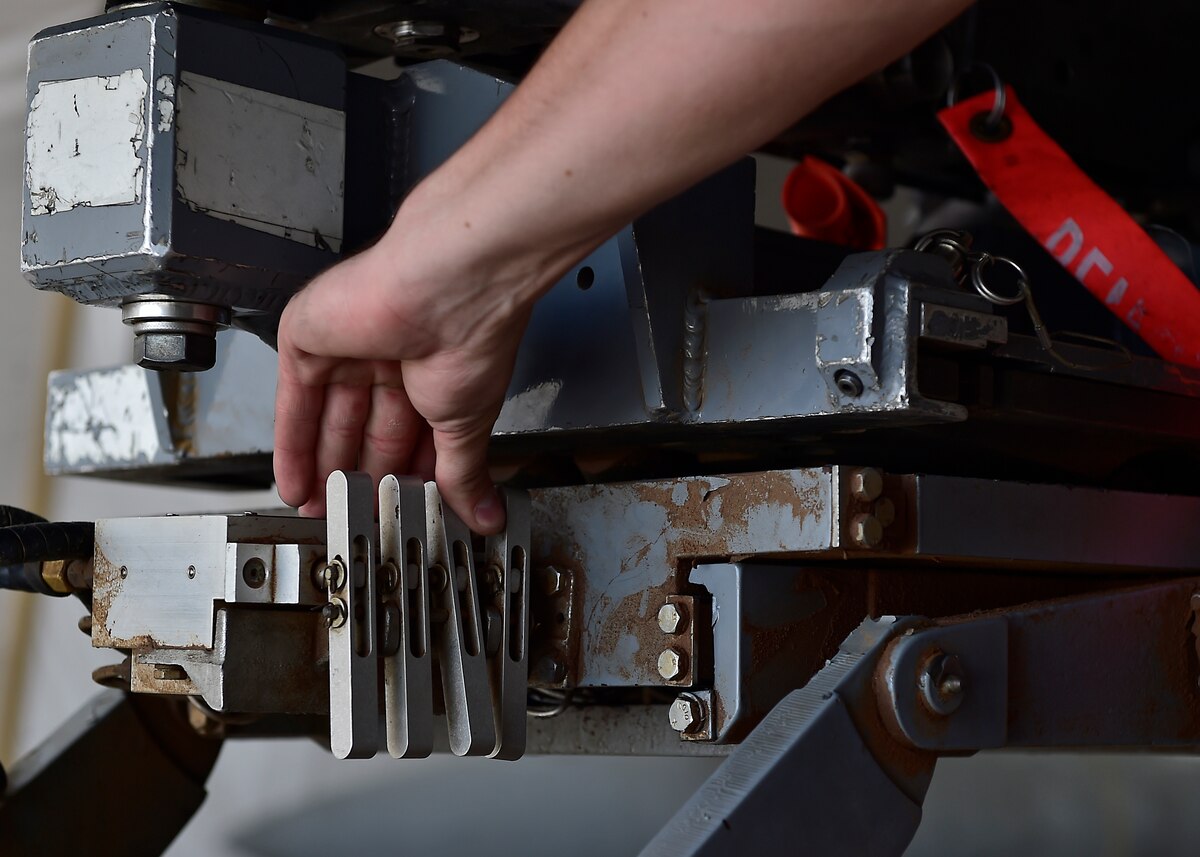 Weapons Airmen remove pylon for routine inspection > U.S. Air Forces ...