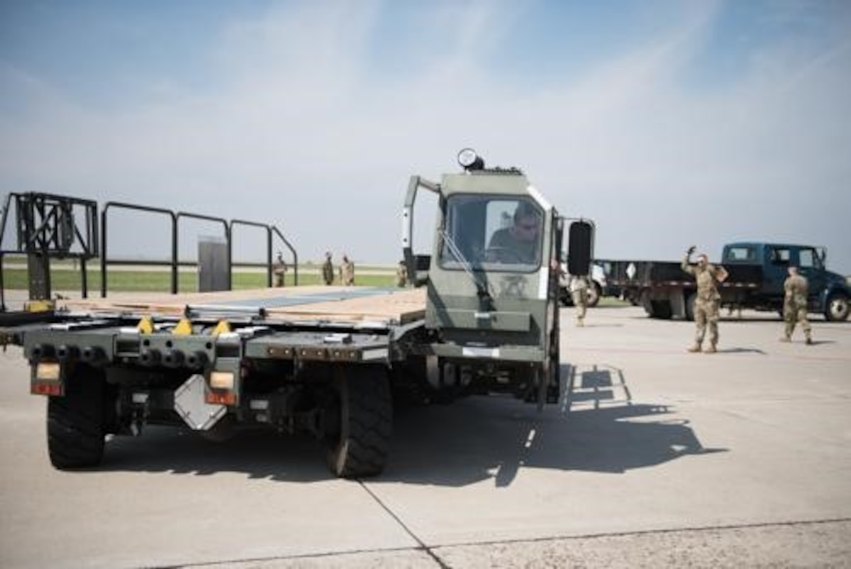 5th LRS Rolls Out Innovation > Air Force Global Strike Command AFSTRAT ...