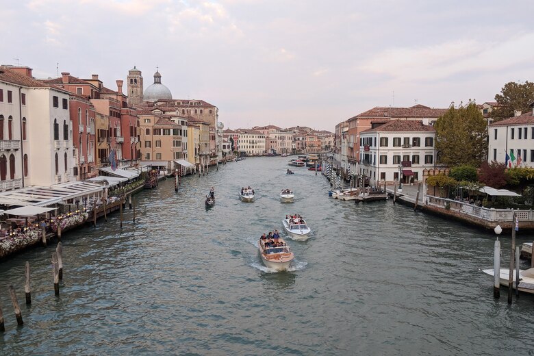Destinations: Venice, The Floating City > Aviano Air Base > News Display