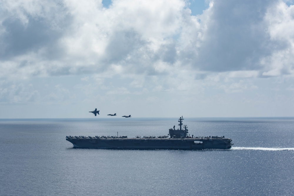 USS Ronald Reagan (CVN 76) Flight Operations > Commander, U.S. 7th ...