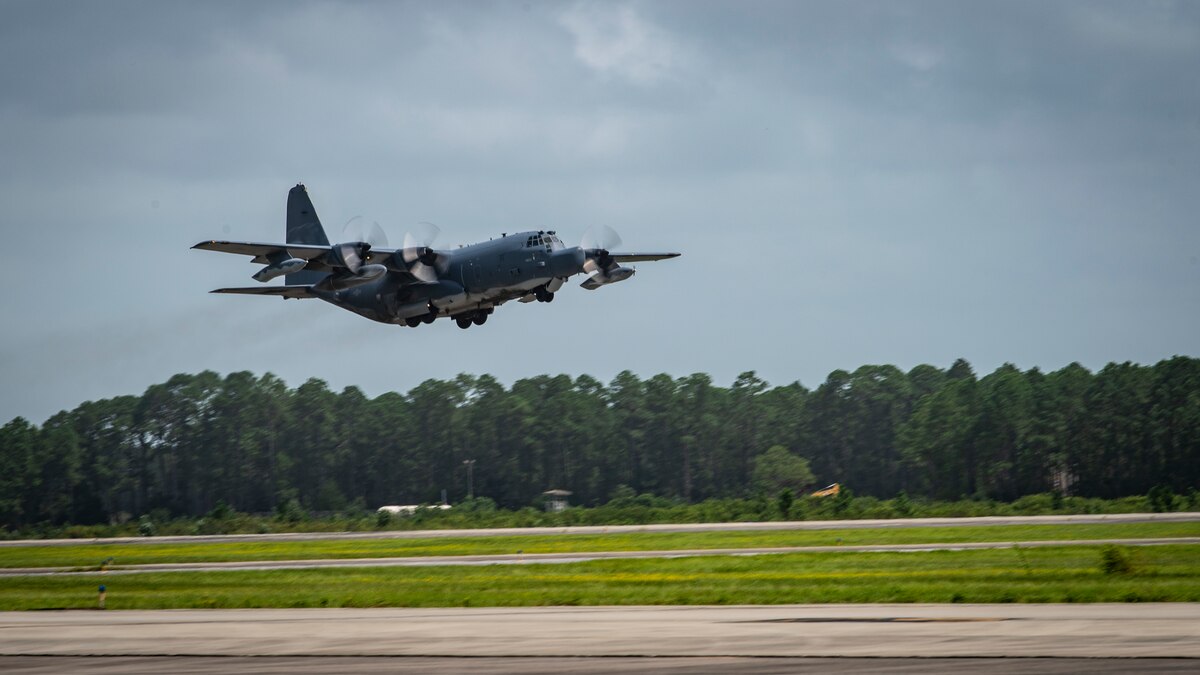 901st SOAMXS keeps Talons ready > Hurlburt Field > Article Display