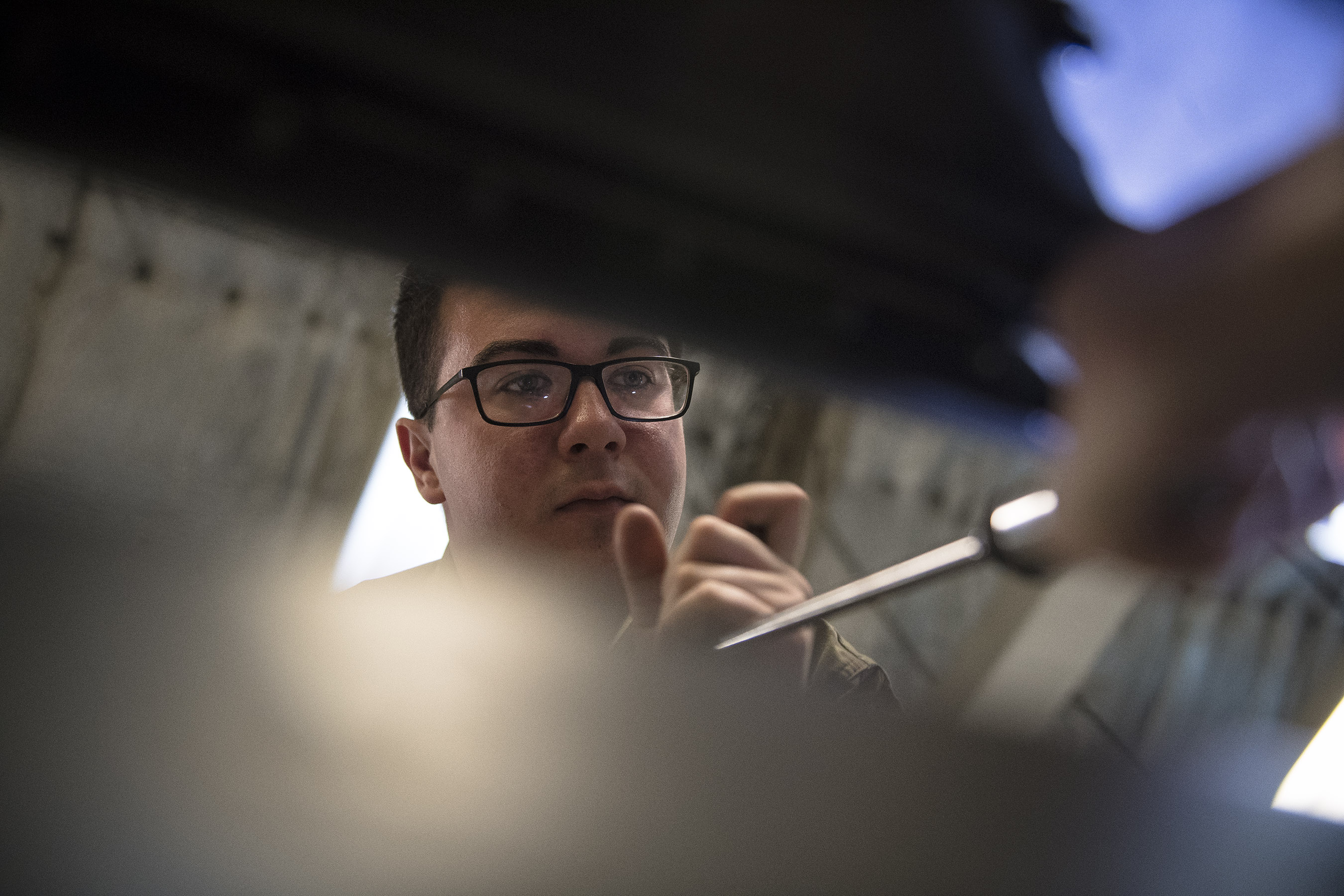 Escape artistry: Egress Airmen safeguard pilots > Osan Air Base ...